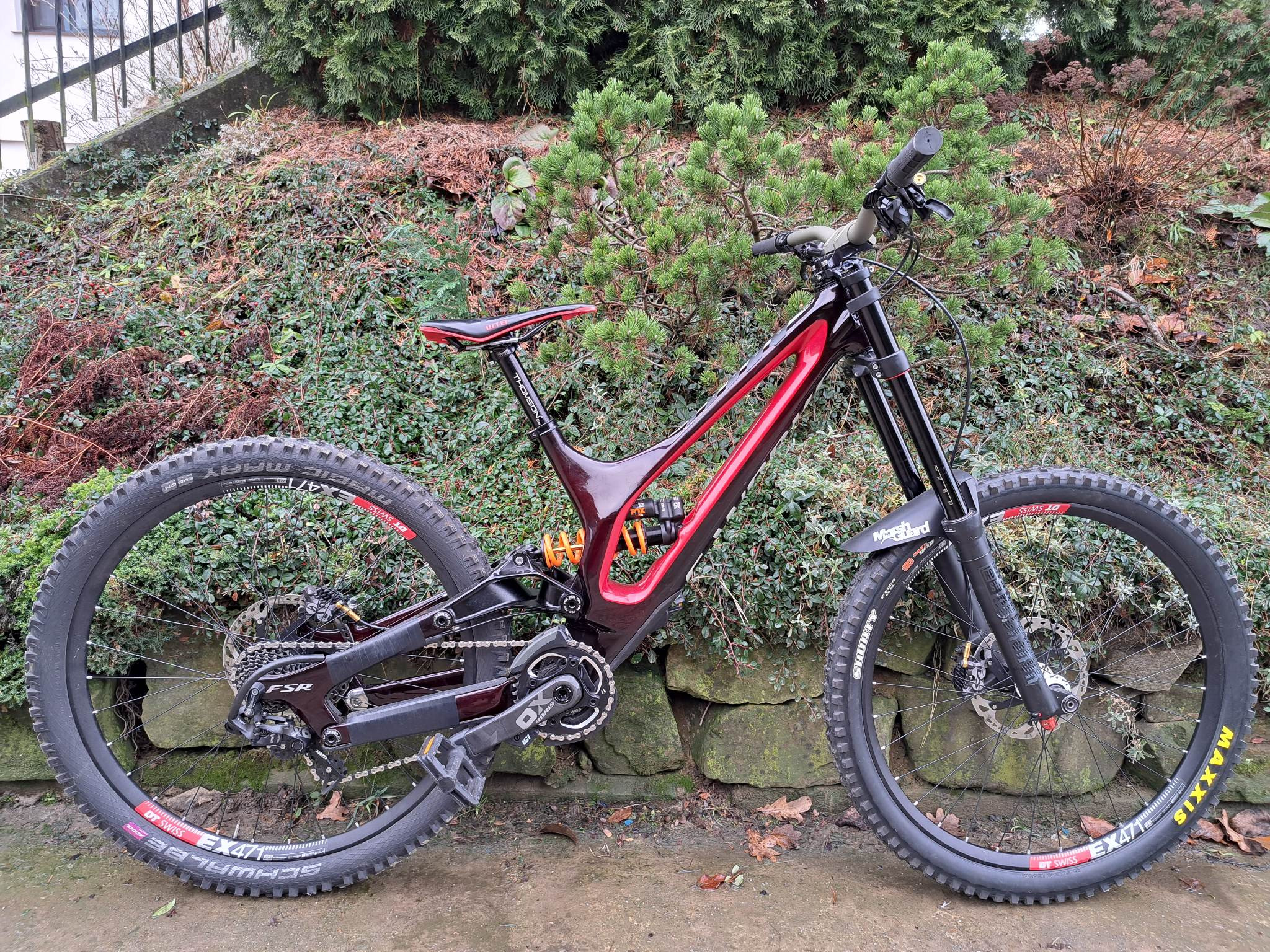 Specialized S-Works Demo 8 used in M | buycycle