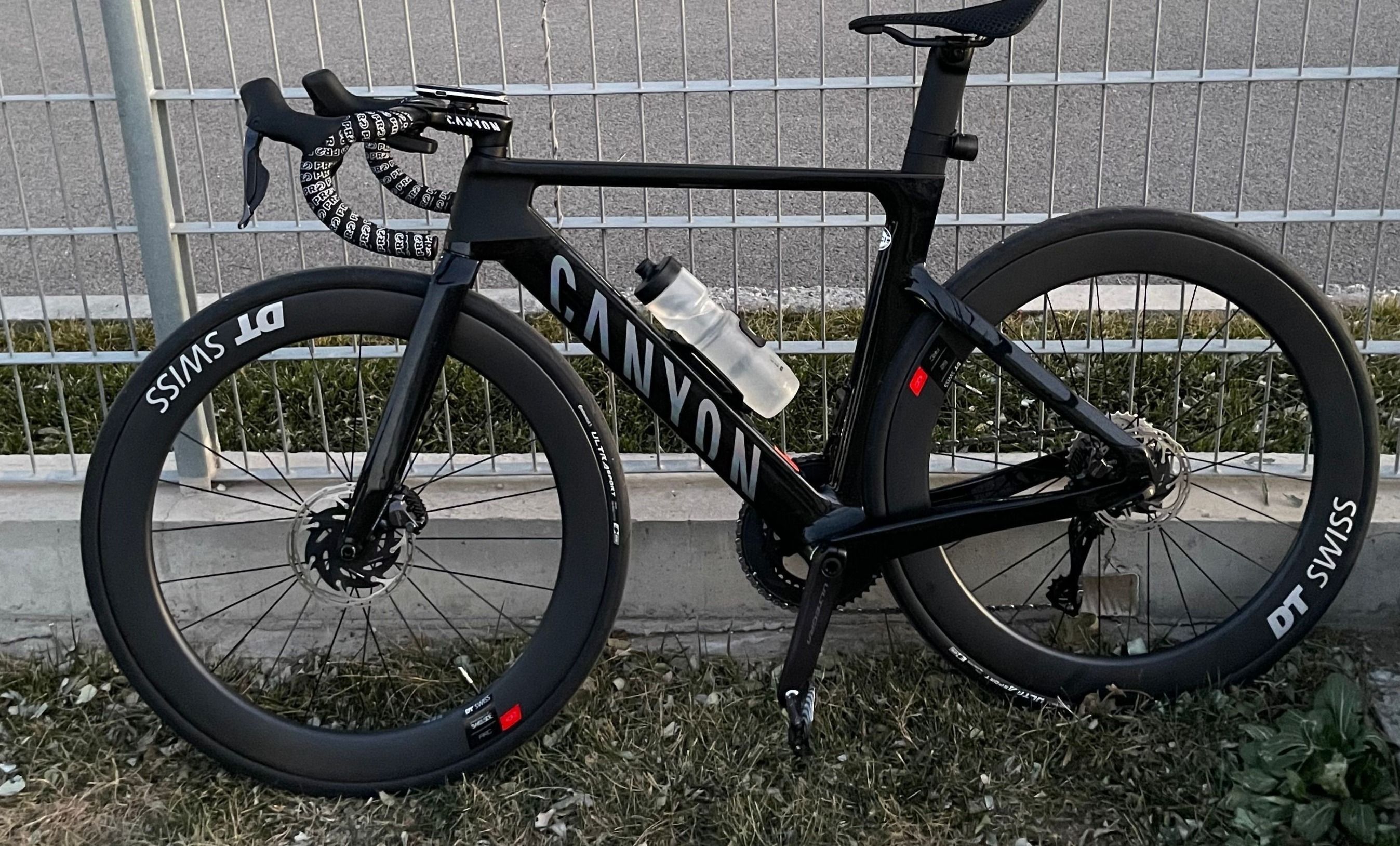 Canyon Aeroad CFR Cosmos gebraucht kaufen S | buycycle