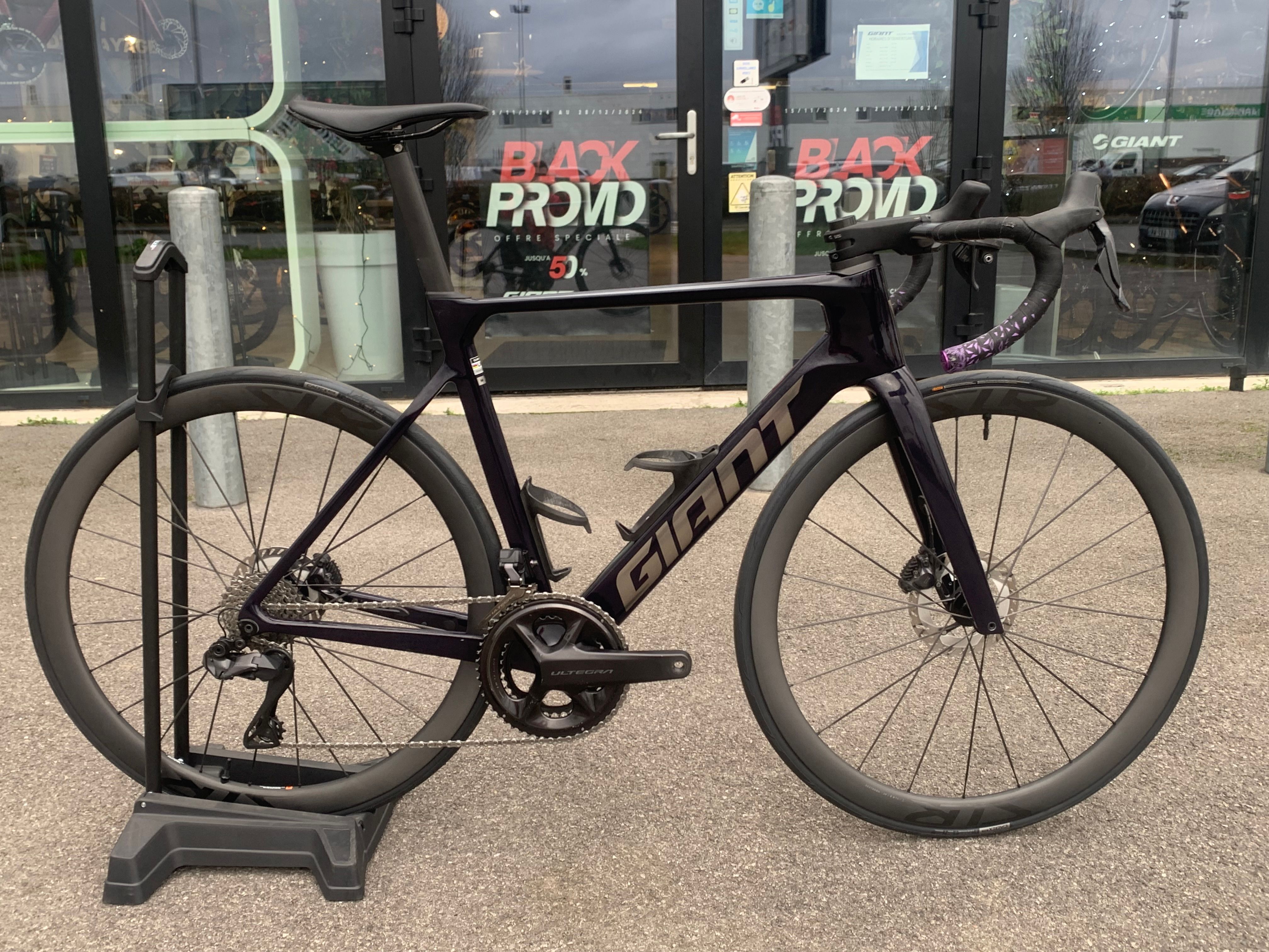 Giant Propel Advanced, Pro 0 Di2 used in S | buycycle