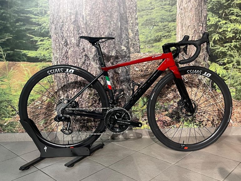 Colnago C68 Disc Dura-Ace Di2 Bike used in 42 | buycycle