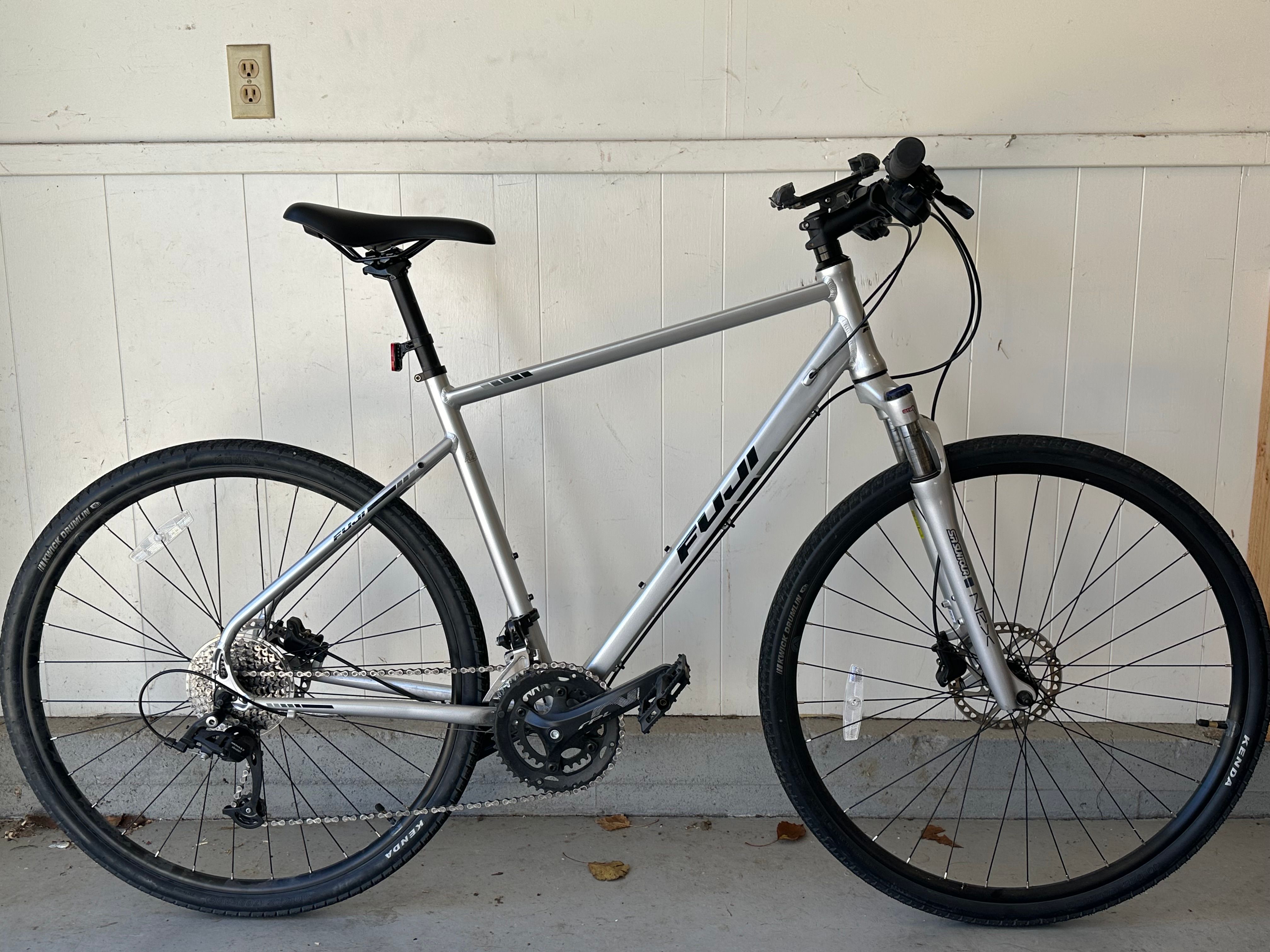Fuji Traverse 1.3 used in XL | buycycle