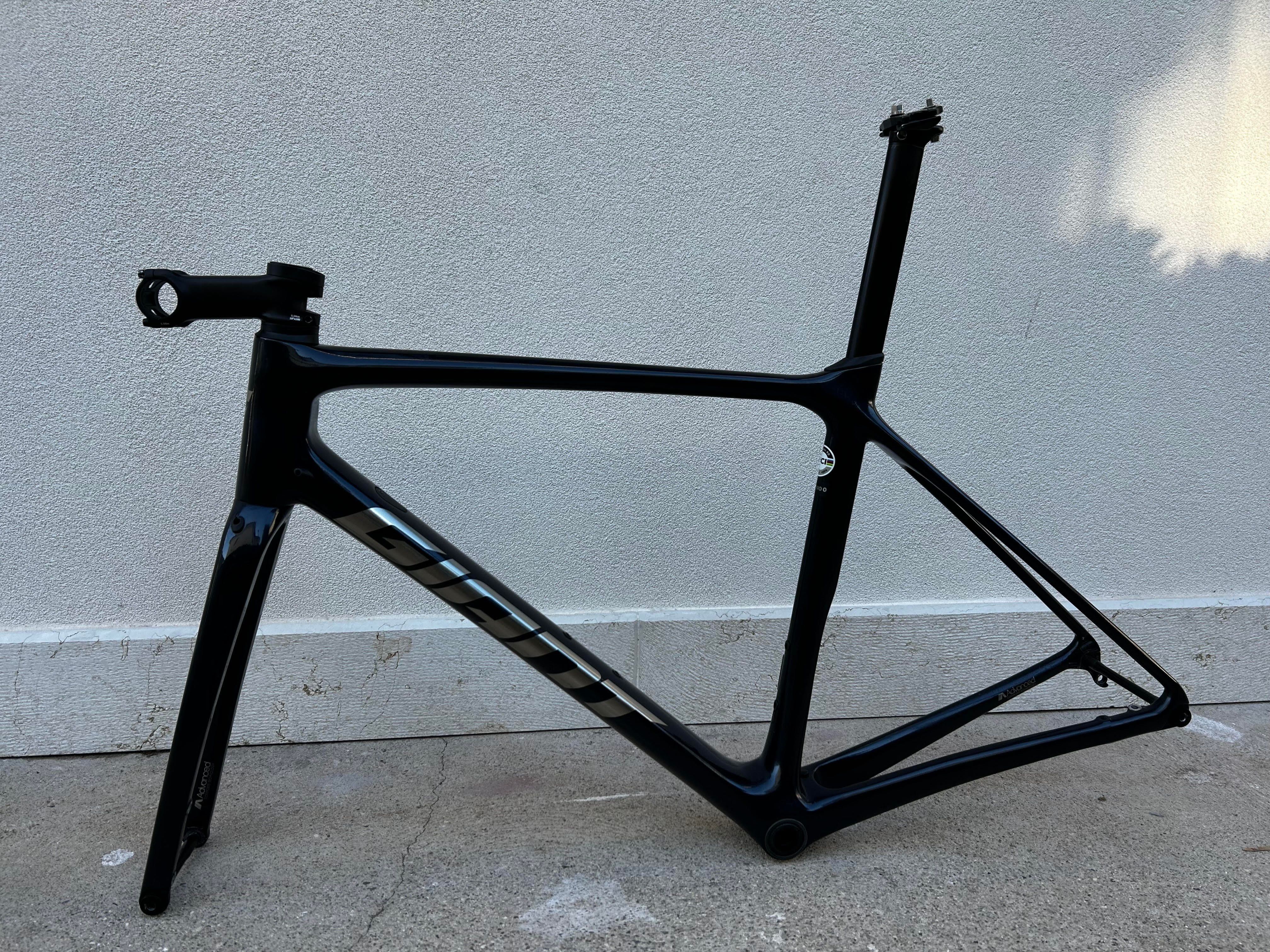 Giant TCR Advanced Pro Disc Frameset begagnad i M | buycycle