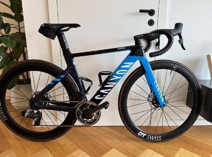 Canyon Aeroad CFR DISC eTap used in XS | buycycle