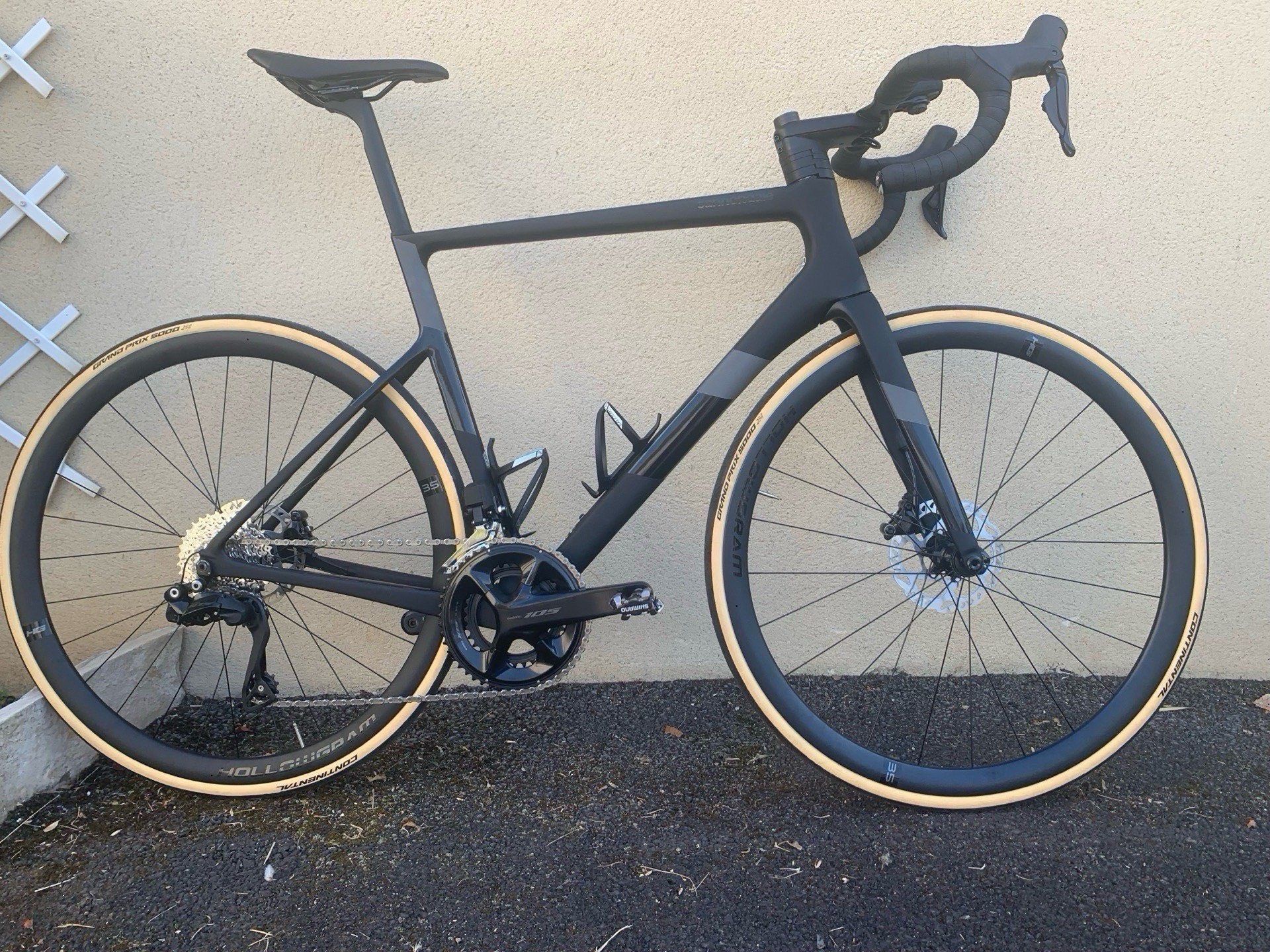 Cannondale SuperSix EVO Carbon Disc 105 Di2 used in 56 cm | buycycle