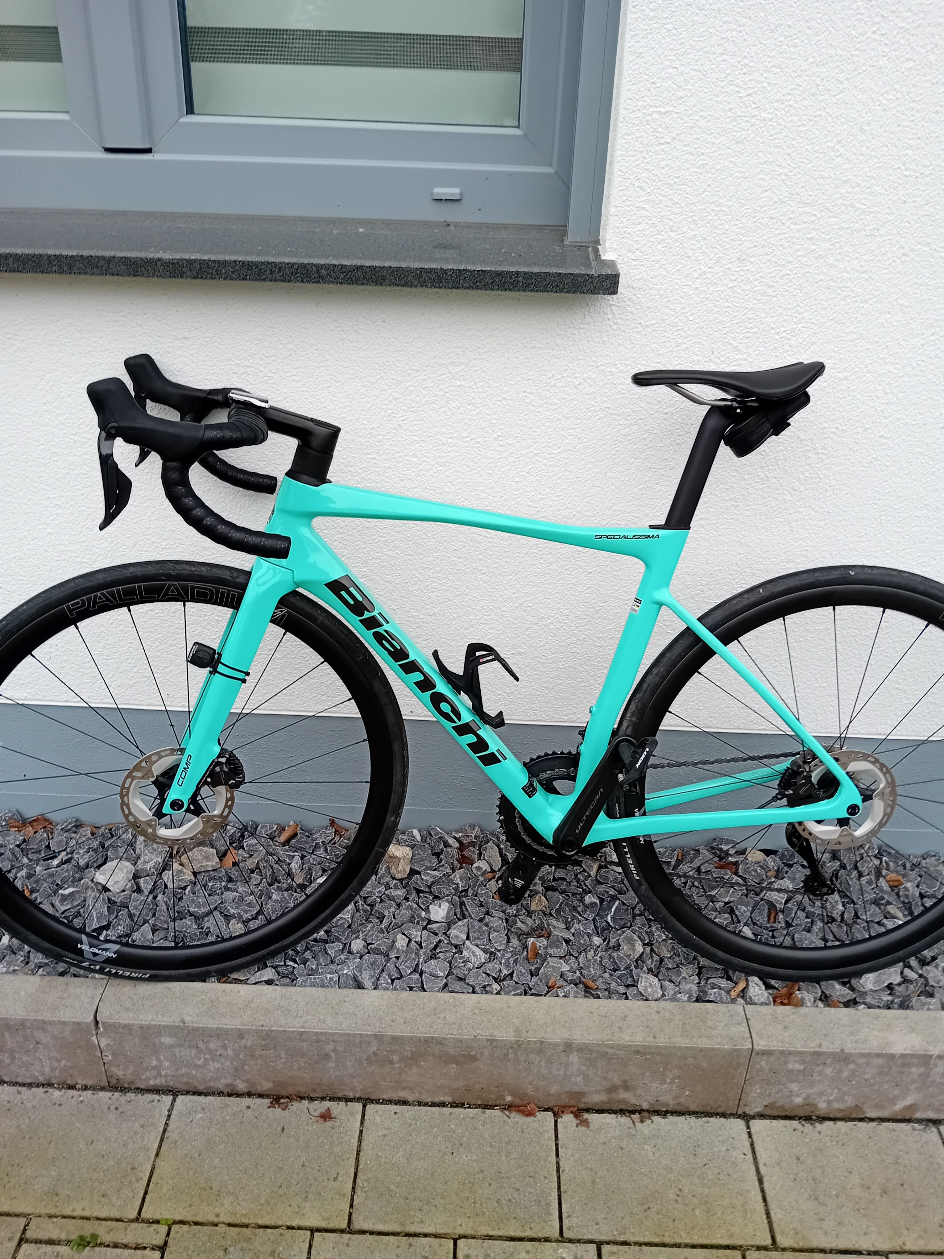 Bianchi SPECIALISSIMA COMP ULTEGRA Di2 d'occasion en 53 cm | buycycle