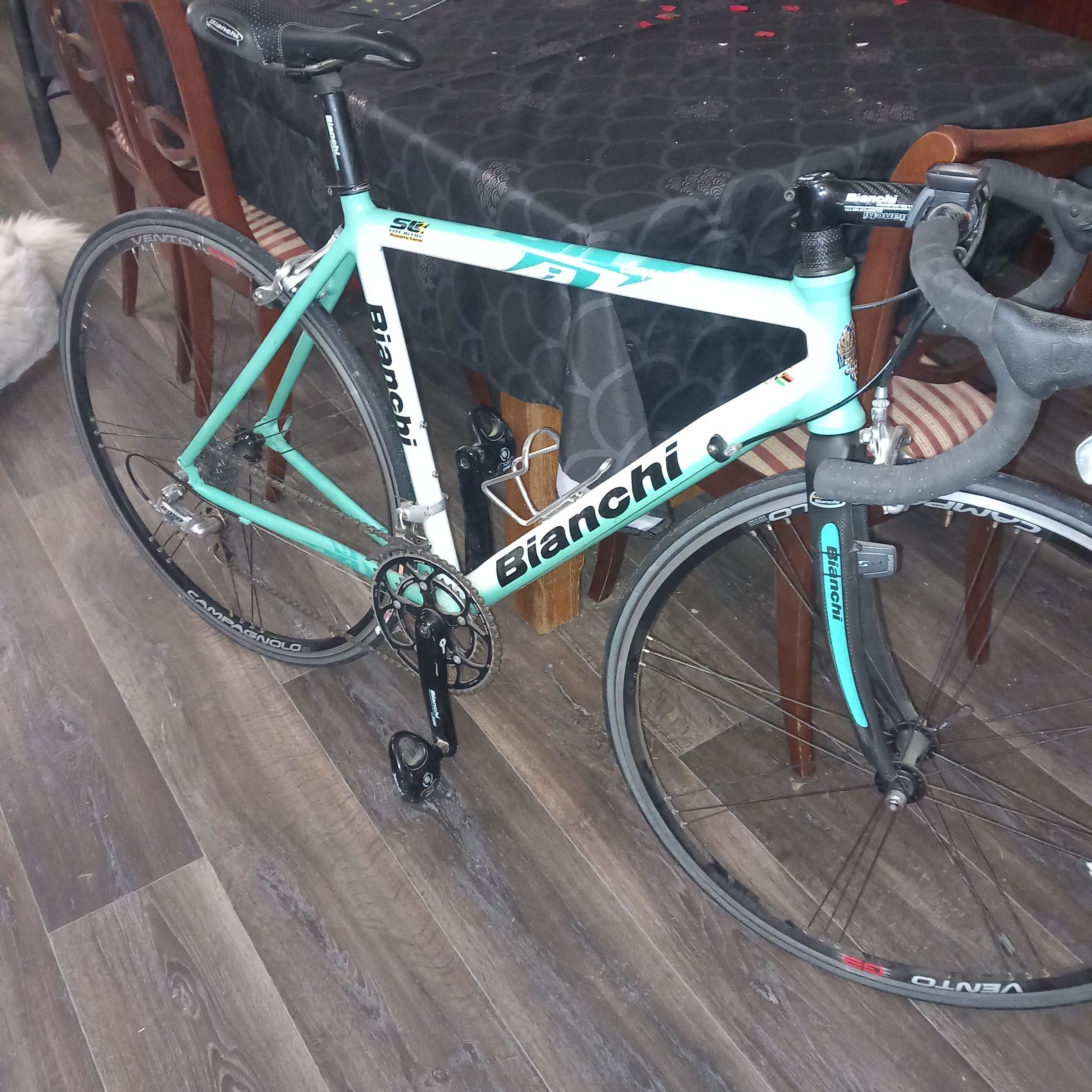 Bianchi Infinito CV Chorus used in 52 cm | buycycle