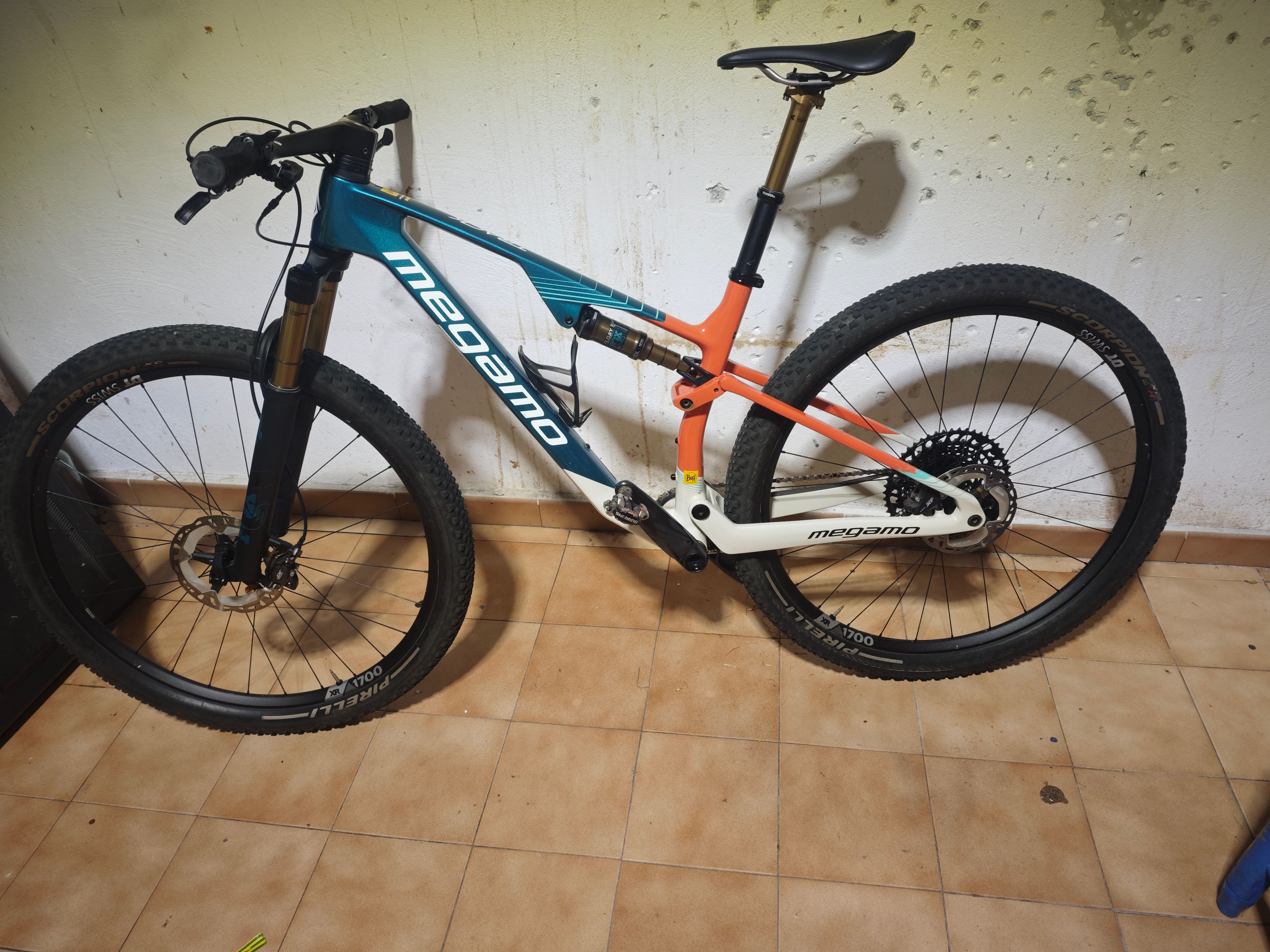 Megamo TRACK R120 ELITE 05 BUFF-MEGAMO EDITION used in M | buycycle