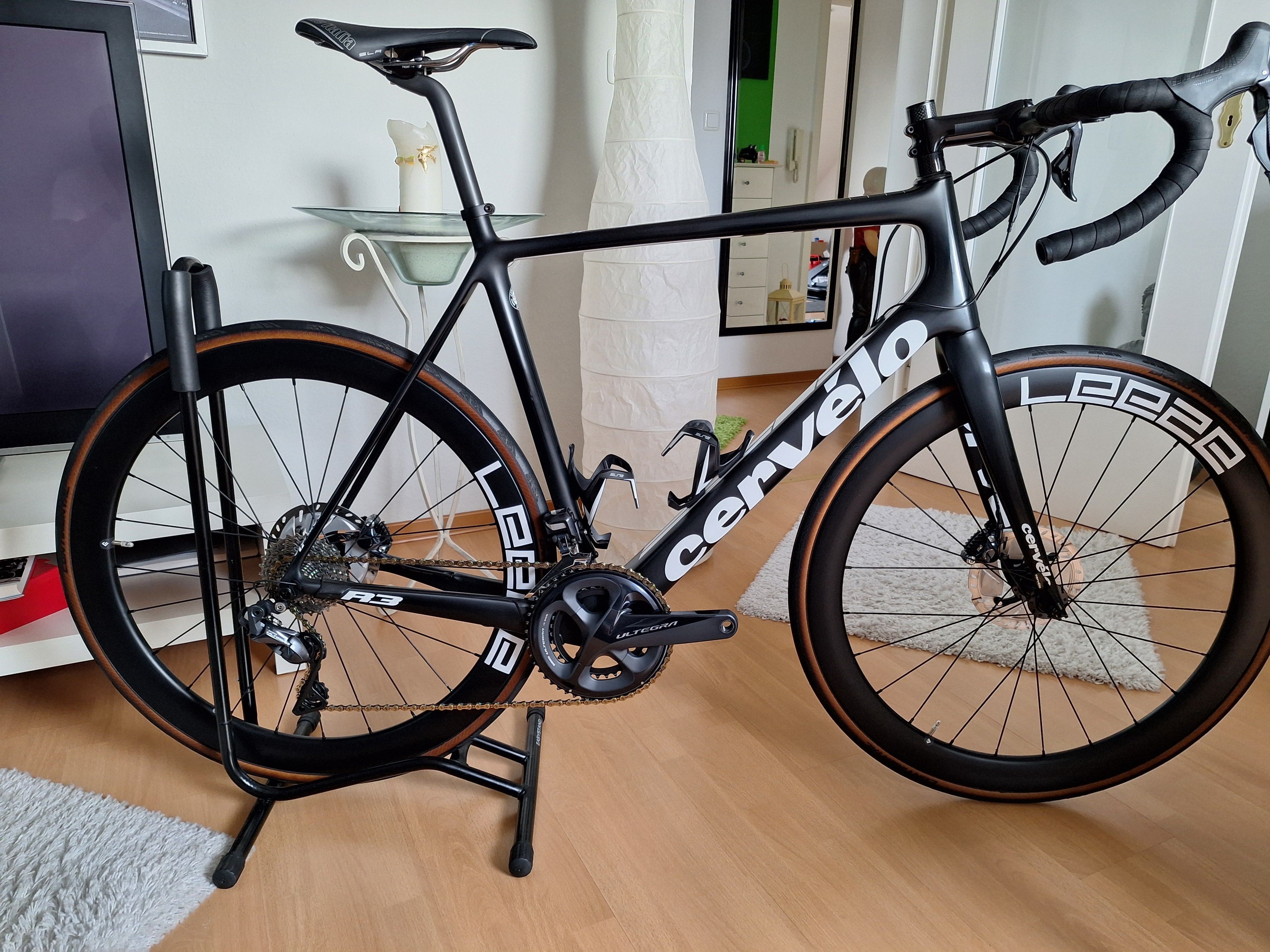 Cervelo R3 Disc Ultegra Di2 2025 – OHZC