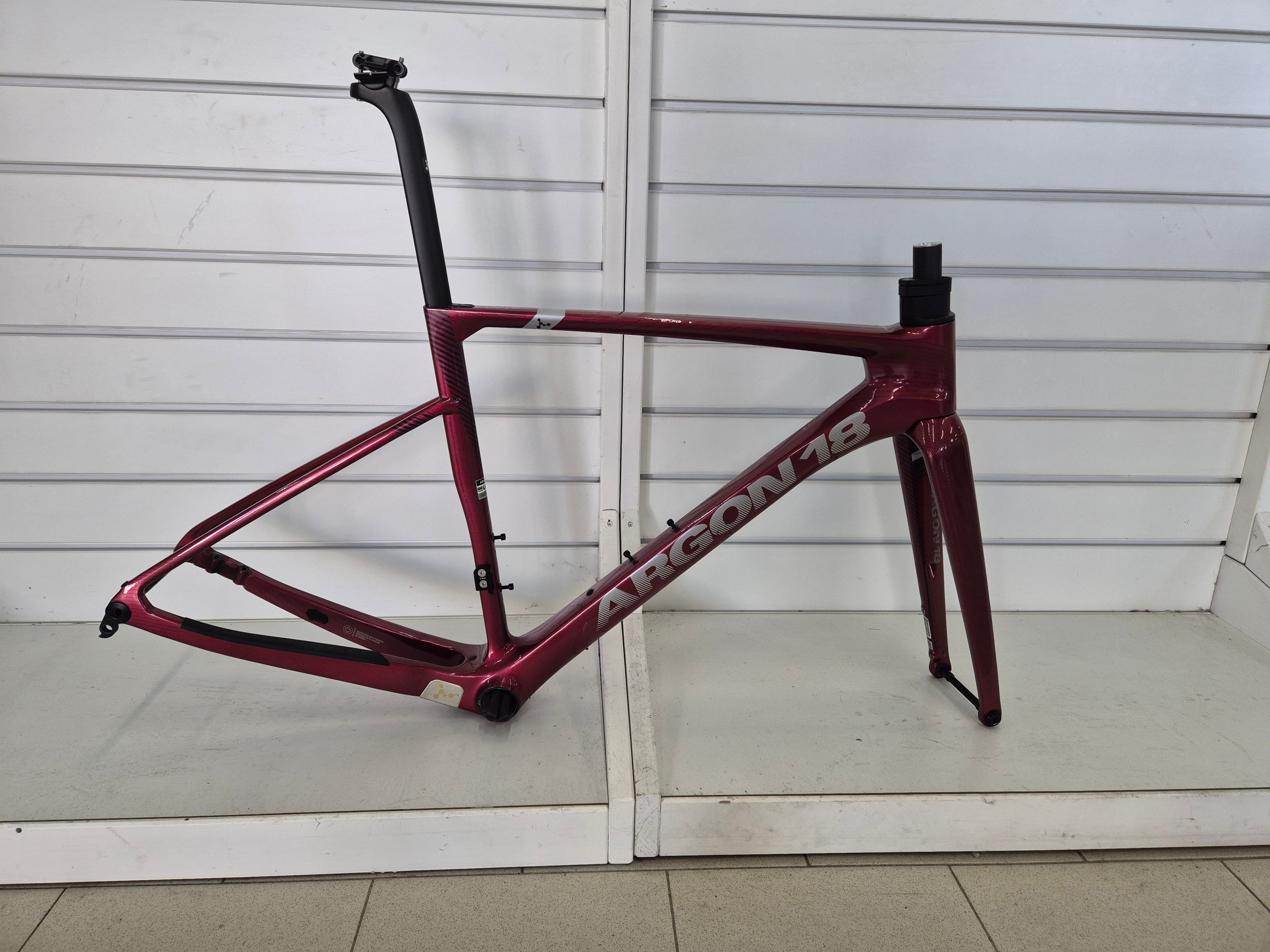 Argon 18 sum frameset used in S | buycycle