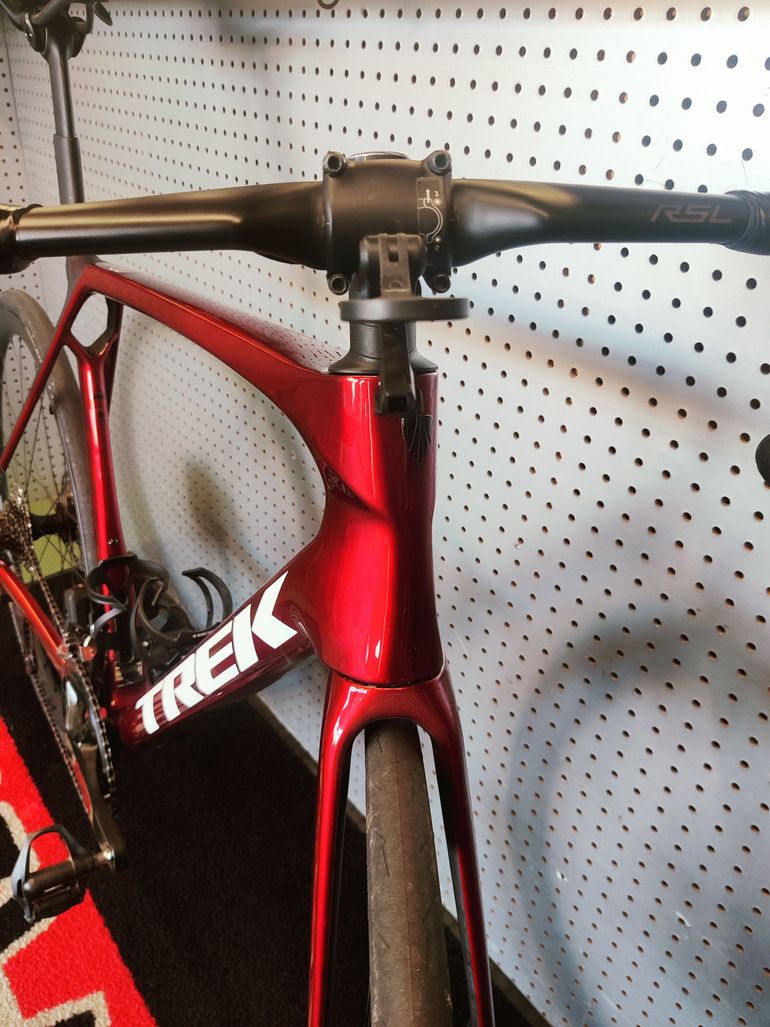 Trek MADONE SL 6 GEN 8 d'occasion en L | buycycle