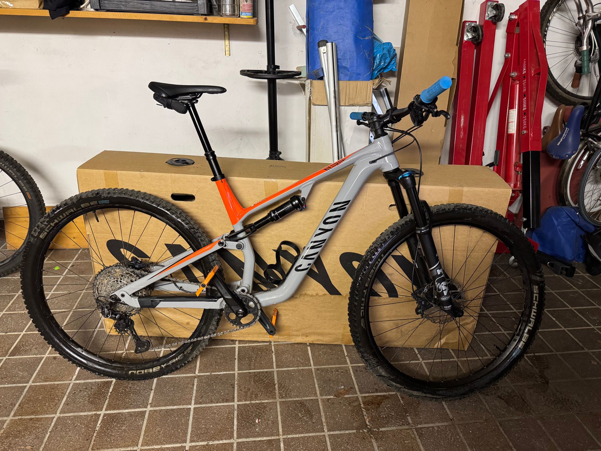 Canyon Neuron 7 used in L | buycycle