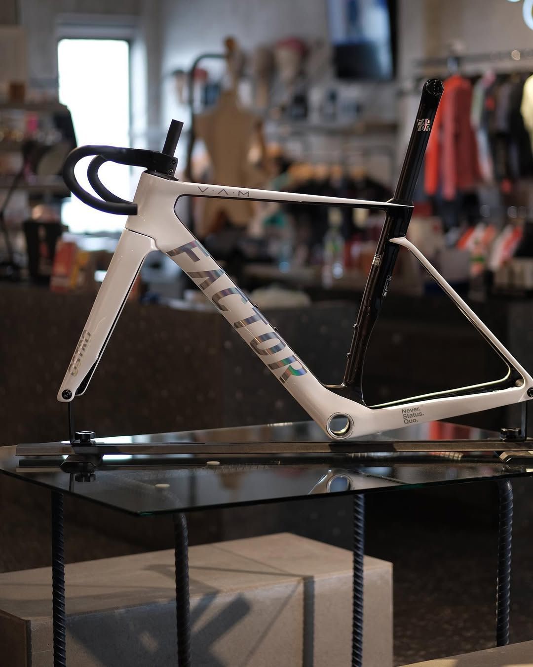 Factor Ostro VAM V2 used in M | buycycle