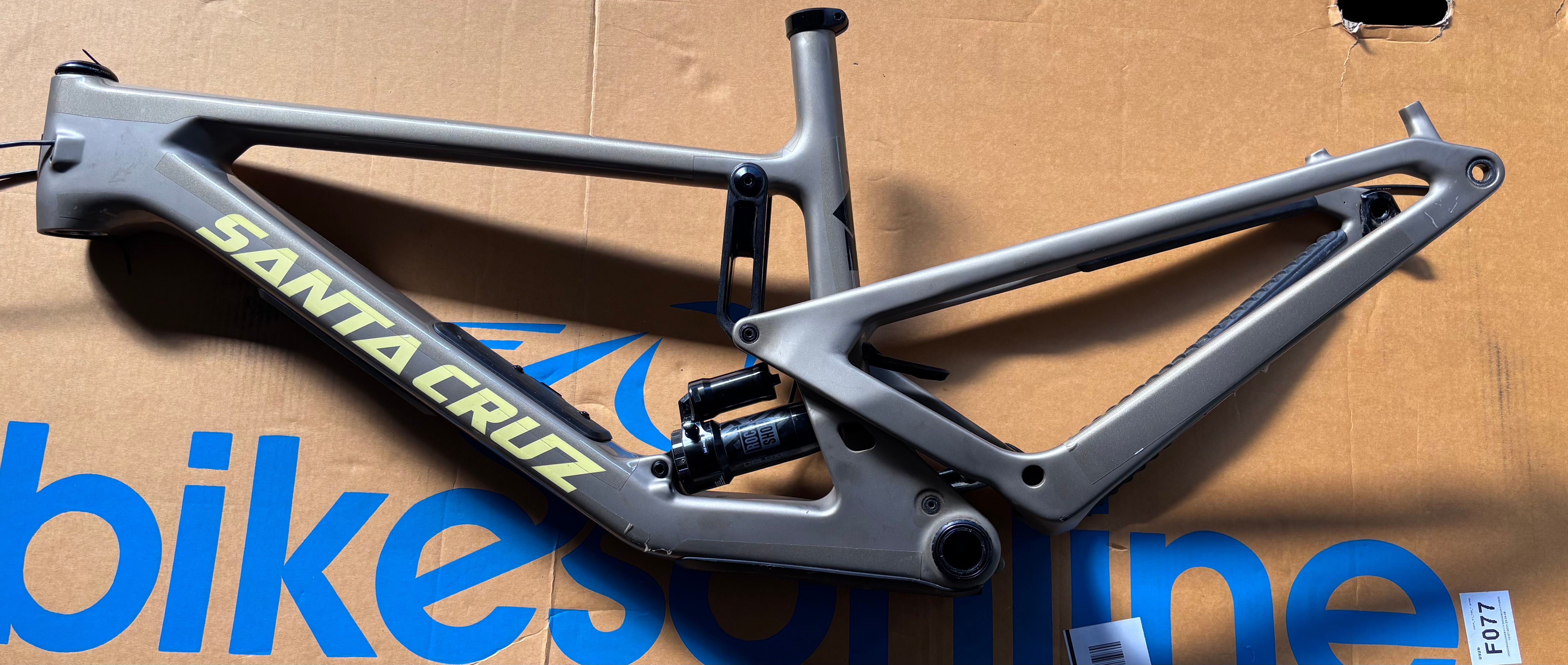 Santa Cruz 5010 Frame / Carbon CC used in XL | buycycle