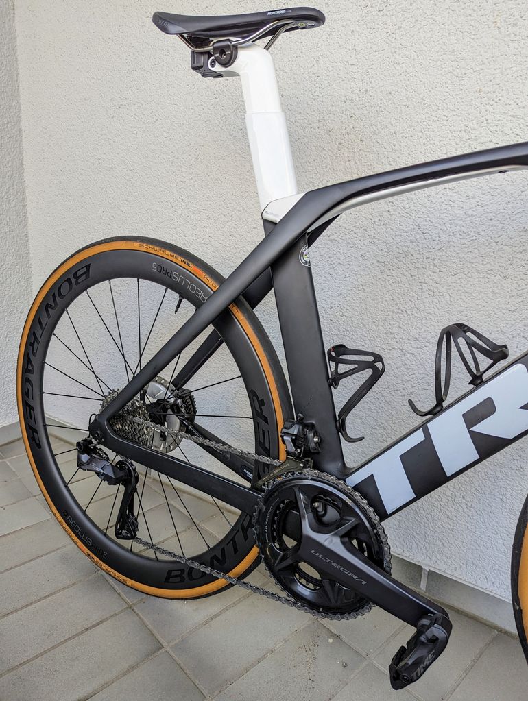 Trek Madone SLR 6 Disc Speed gebruikt in 56 cm | buycycle Nederland