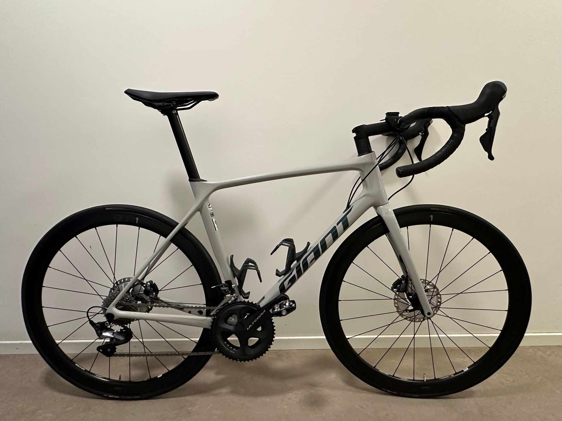 Giant TCR Advanced Disc 1+ used in L | buycycle