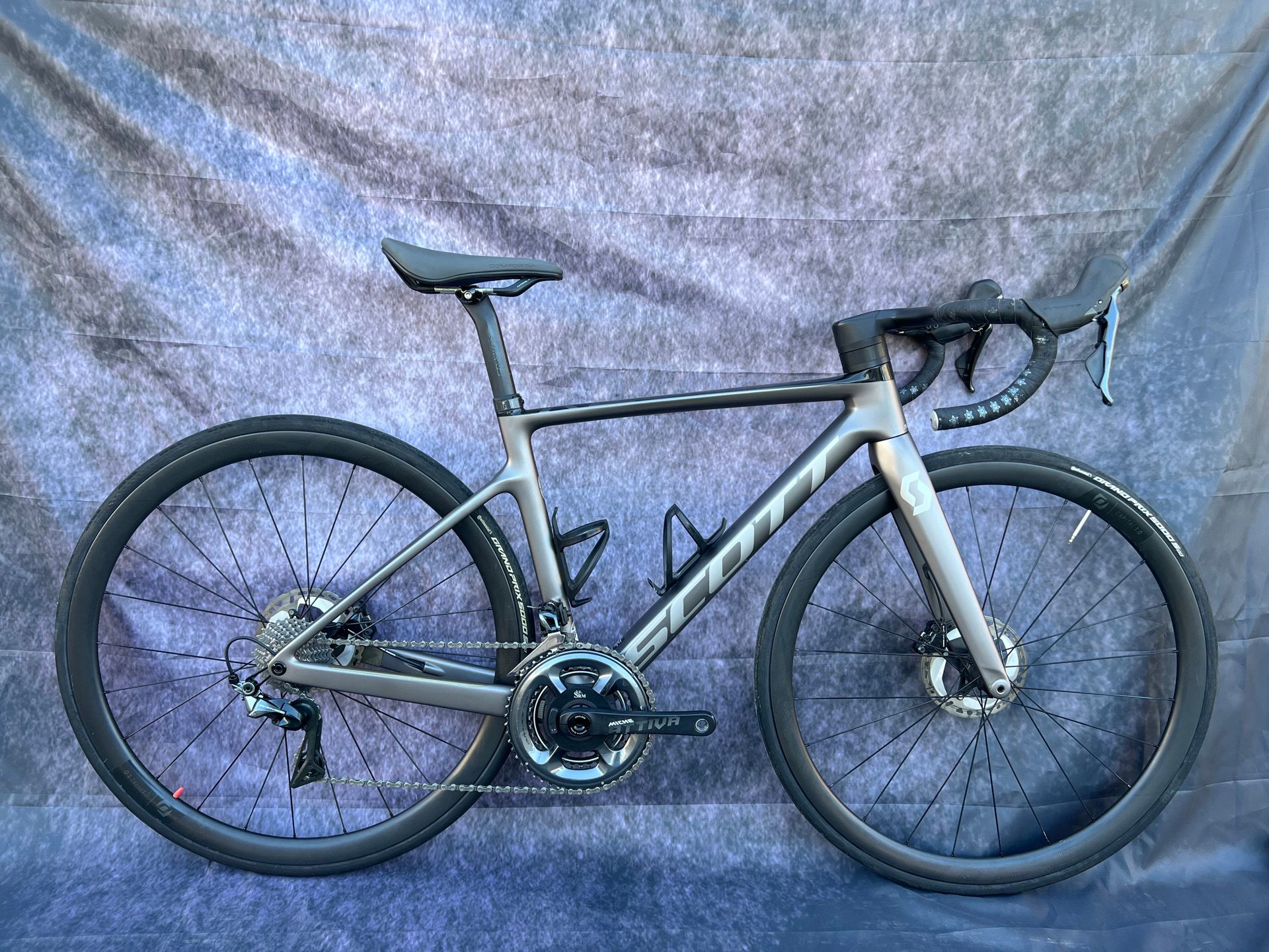 Scott Addict RC 10 used in XS | buycycle