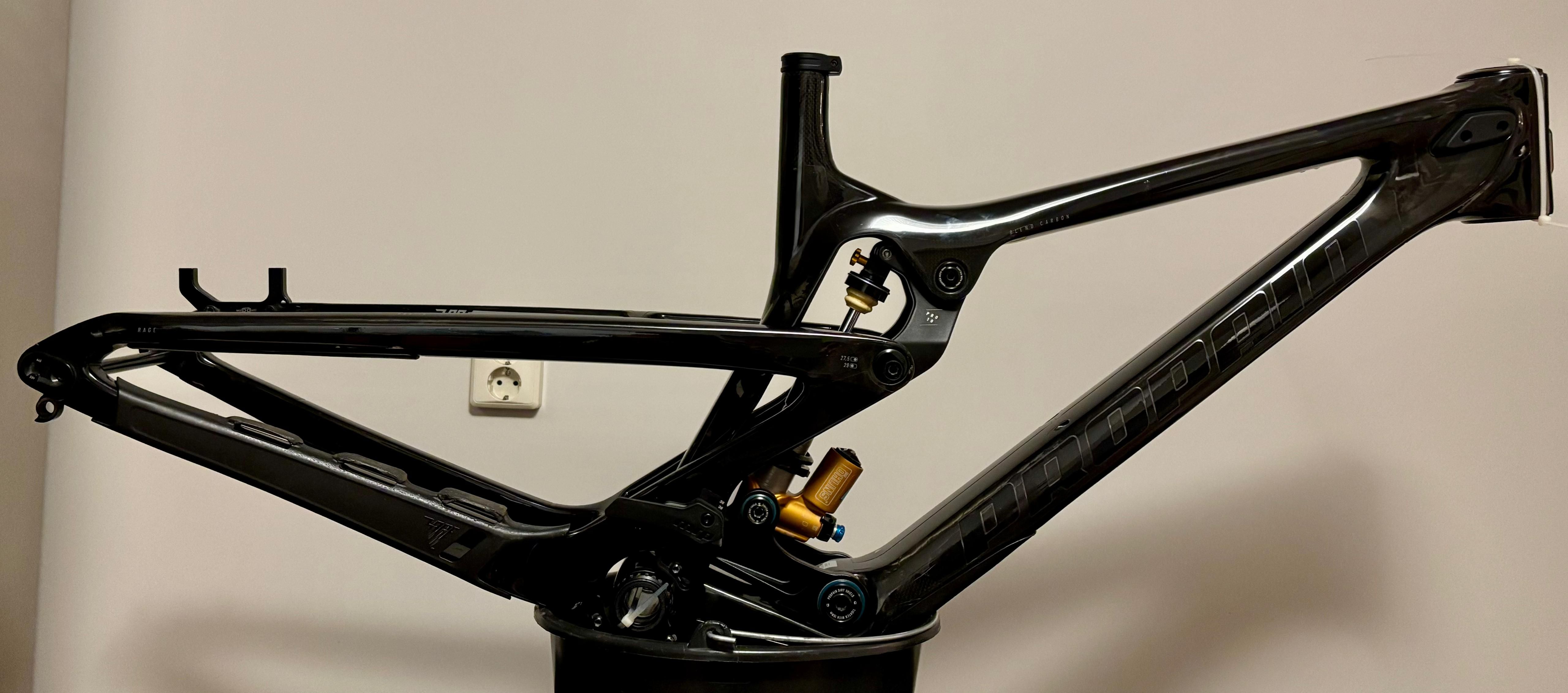 Propain Rage CF Mix Start used in L | buycycle