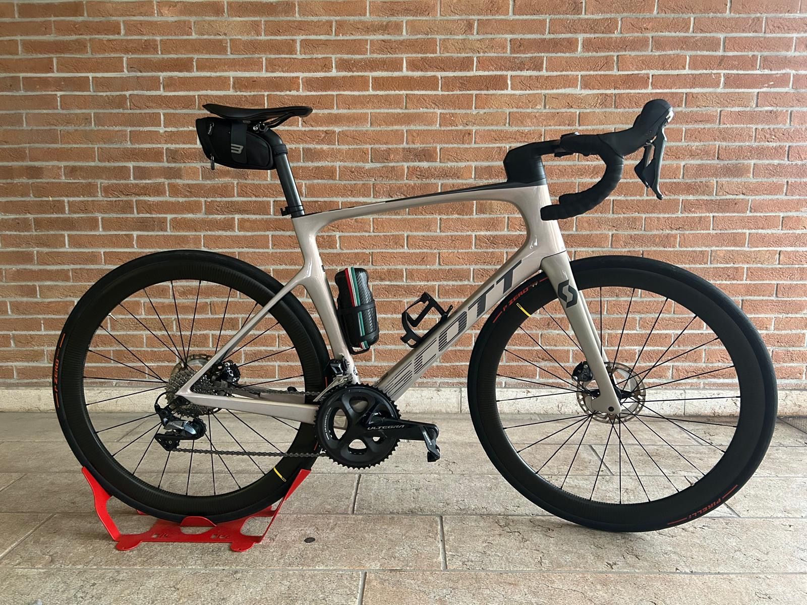 Scott Foil RC 30 used in L | buycycle