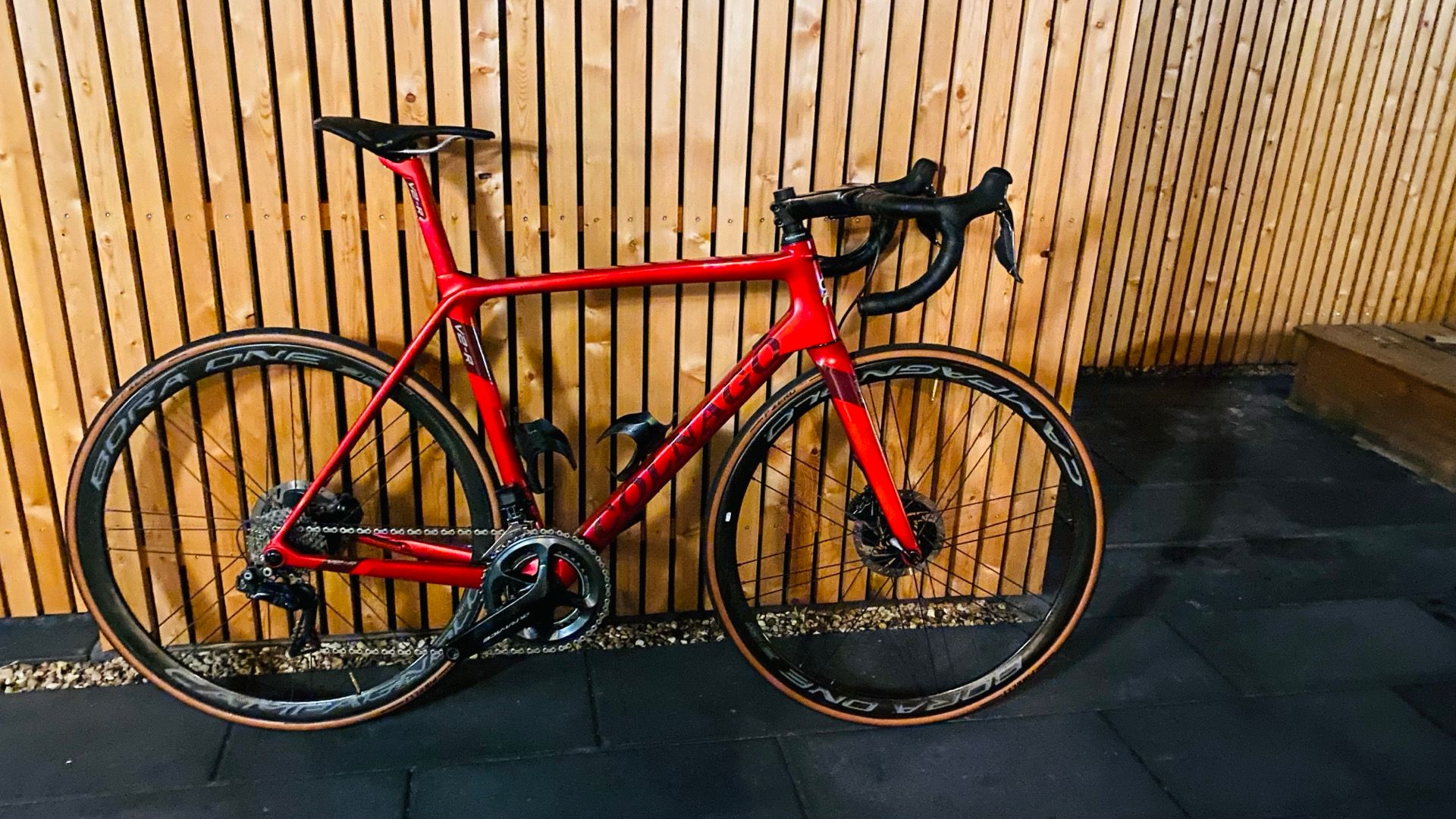 Colnago V2-R Disc Limited Daytona Pro Bike used in M | buycycle
