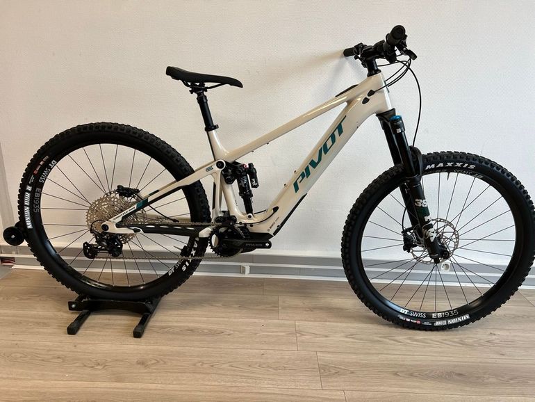 Pivot SHUTTLE AM Ride SLX/XT 2024 2024