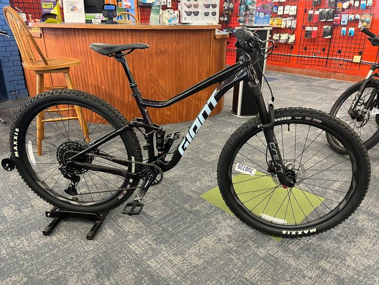 Giant Stance 29 1 used in M | buycycle