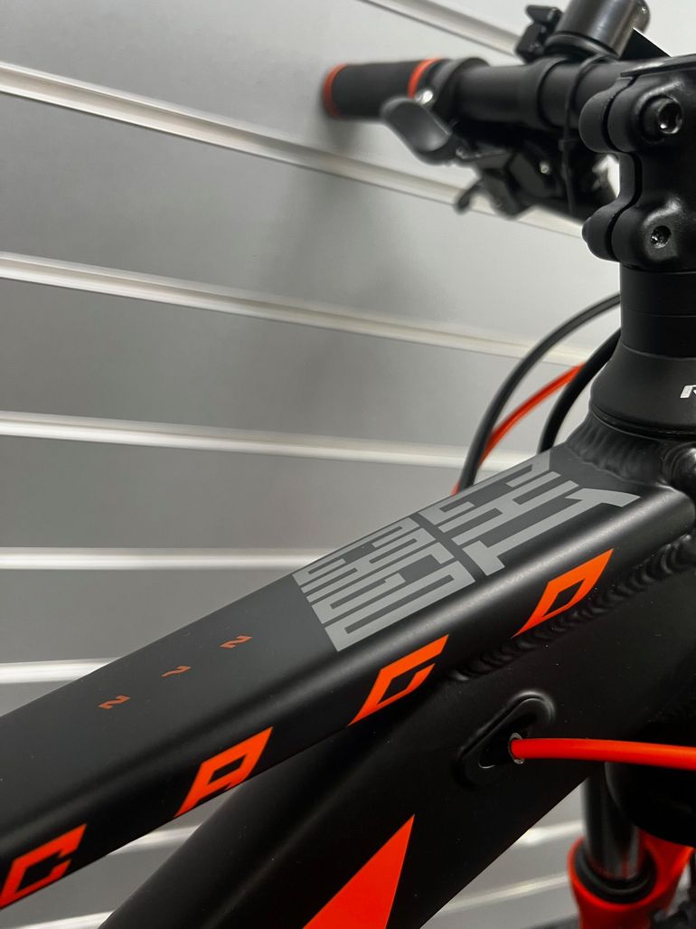 KTM CHICAGO 272 2022 2022