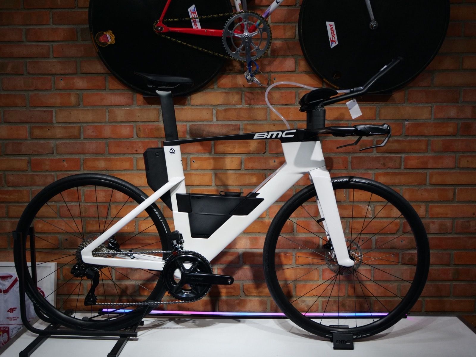 BMC Speedmachine 01 FOUR used in 56 cm | buycycle