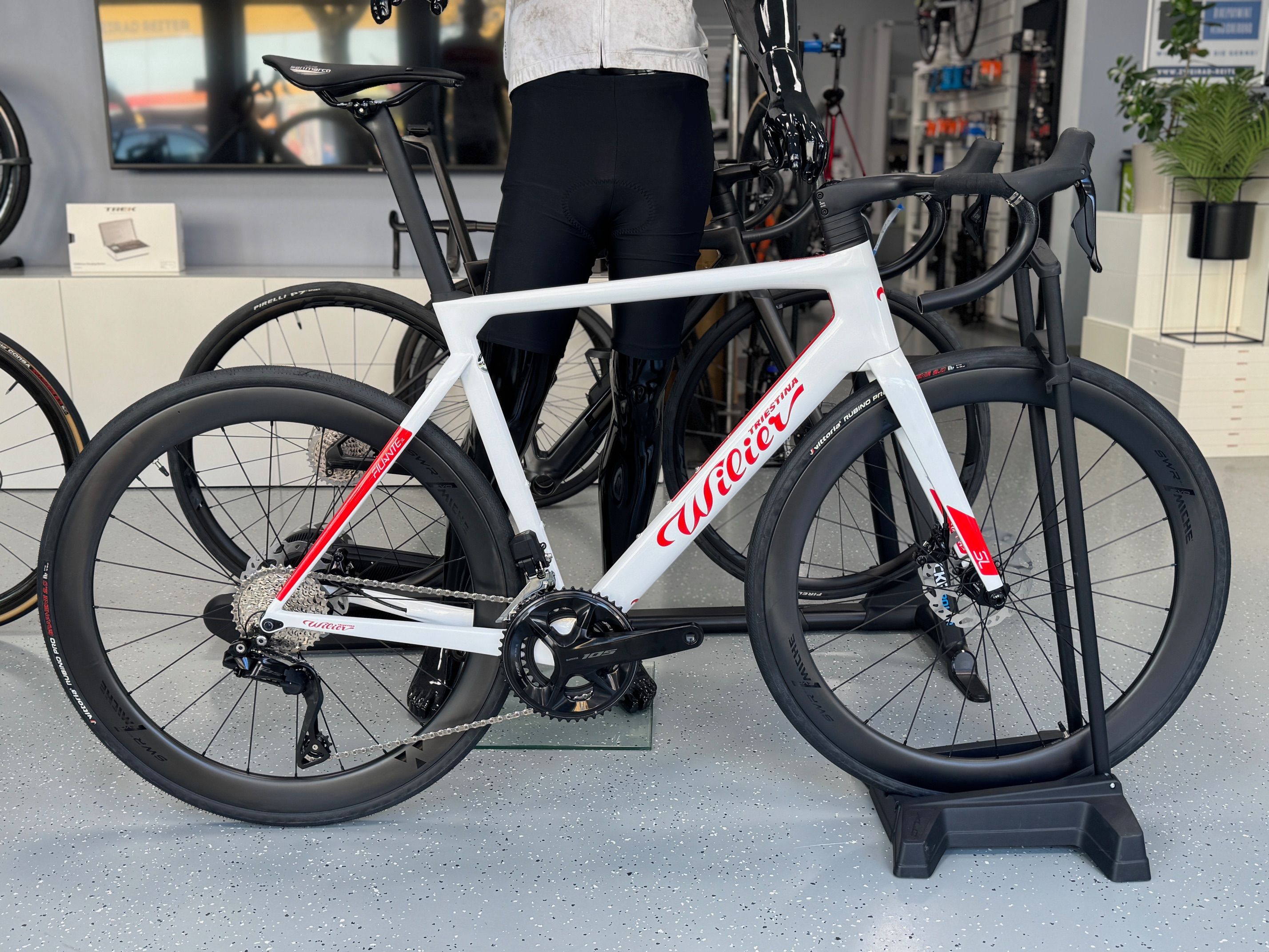 Wilier Filante SL SHIMANO 105 Di2 R7170 2X12S usato in L | buycycle