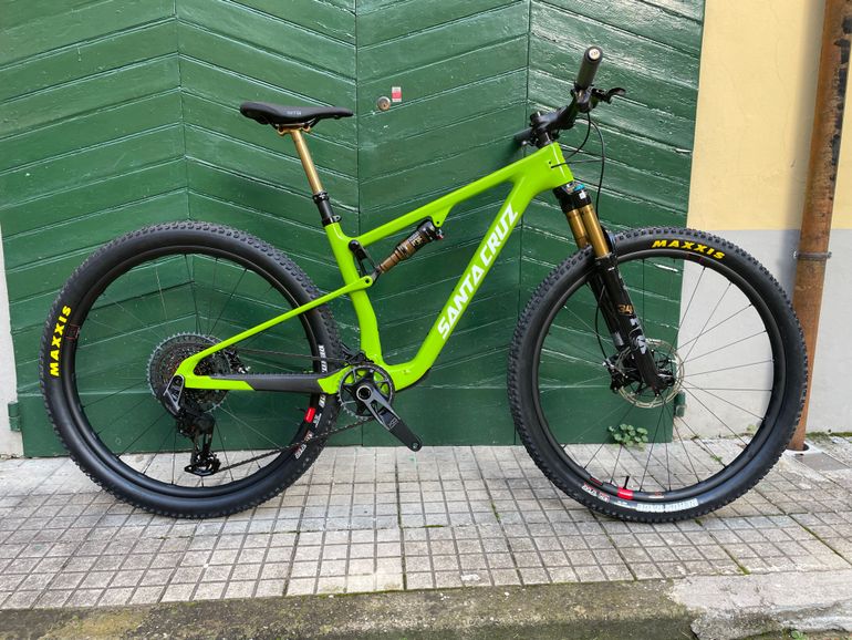 Santa Cruz BLUR X0 AXS TR RSV / Carbon CC brugt i M | buycycle