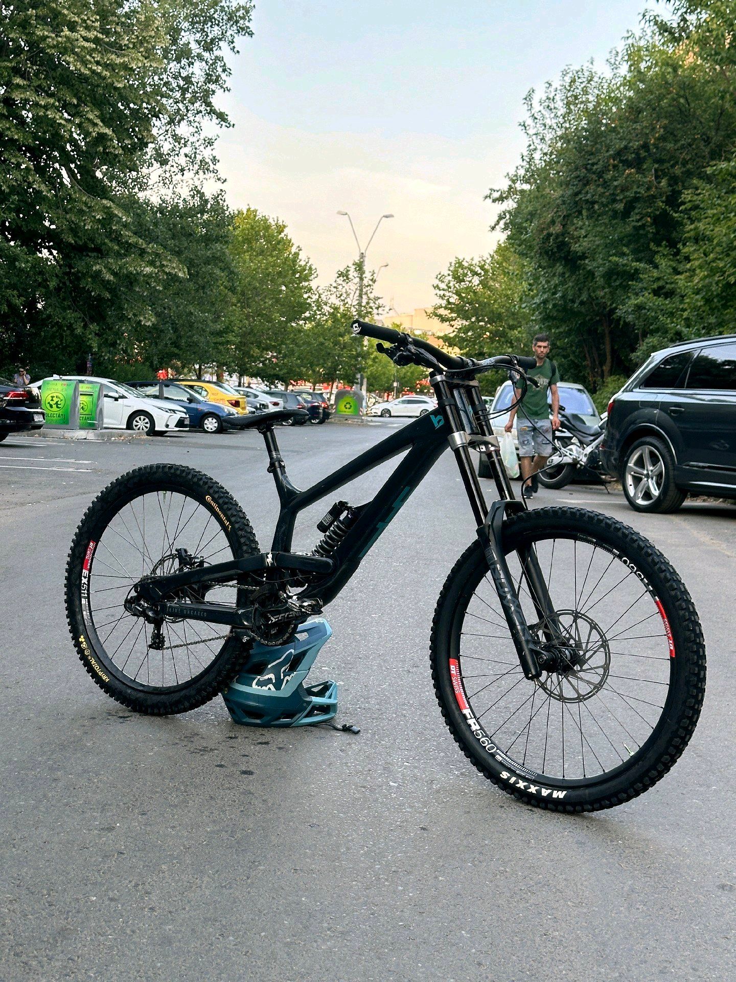 YT Industries Tues CORE 2 27 usato in LG | buycycle