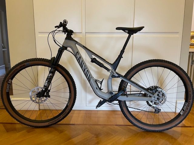 Canyon Neuron CF 8 — US used in M | buycycle