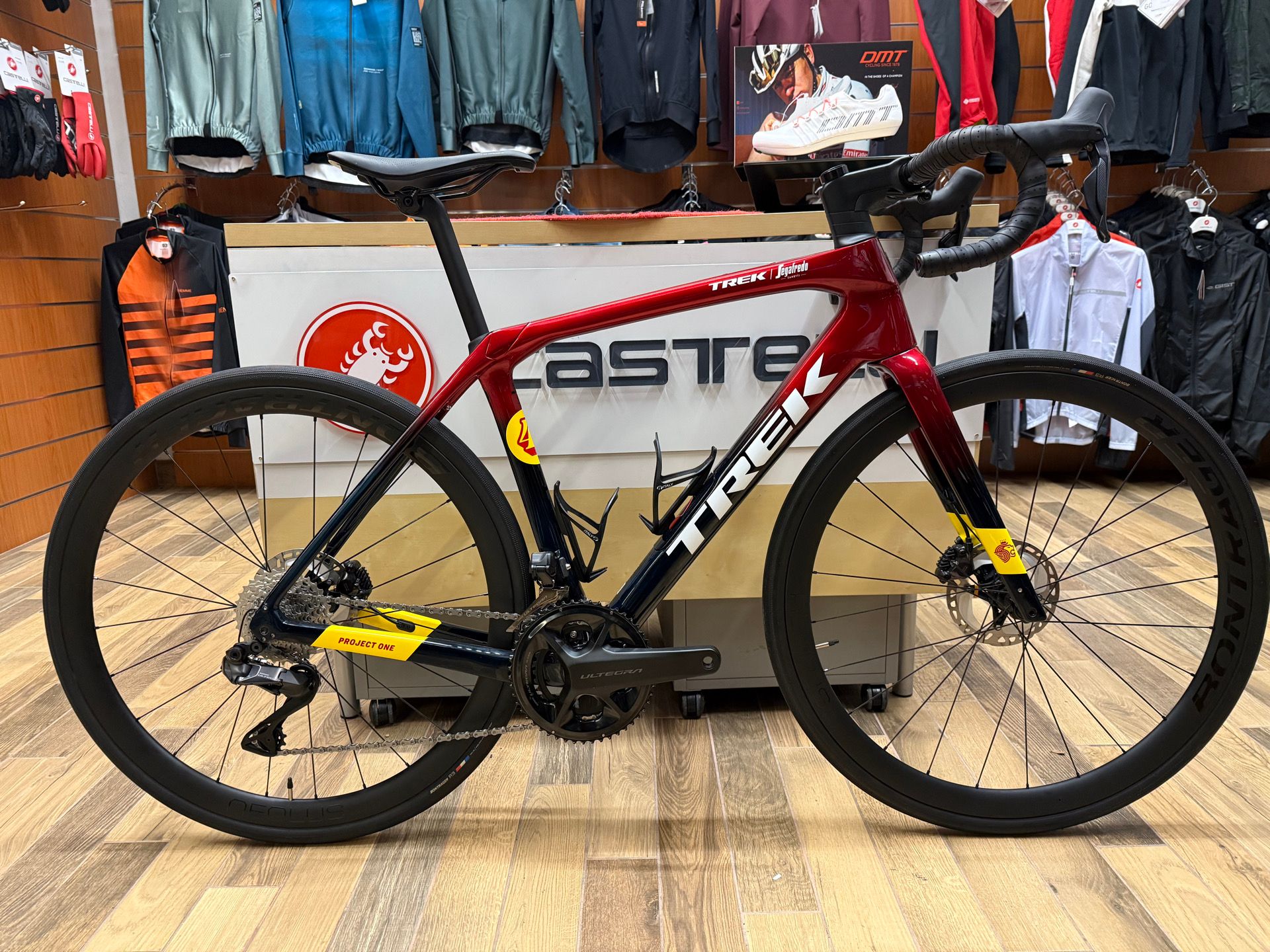 Trek Domane SLR 7 Gen 4 utilizado en 54 cm | buycycle