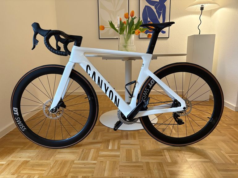 Canyon Aeroad CF SLX 7 AXS použitý v S | buycycle