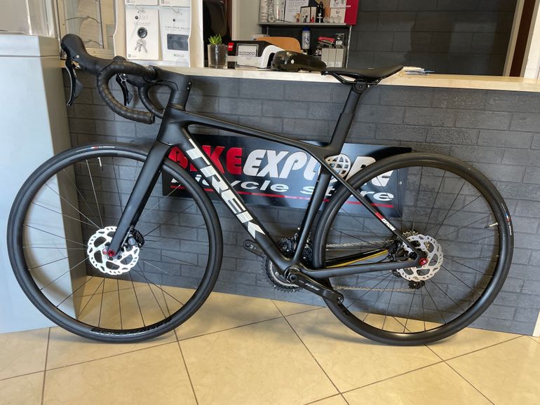 Trek Madone SL 5 Gen 8 d'occasion en S | buycycle