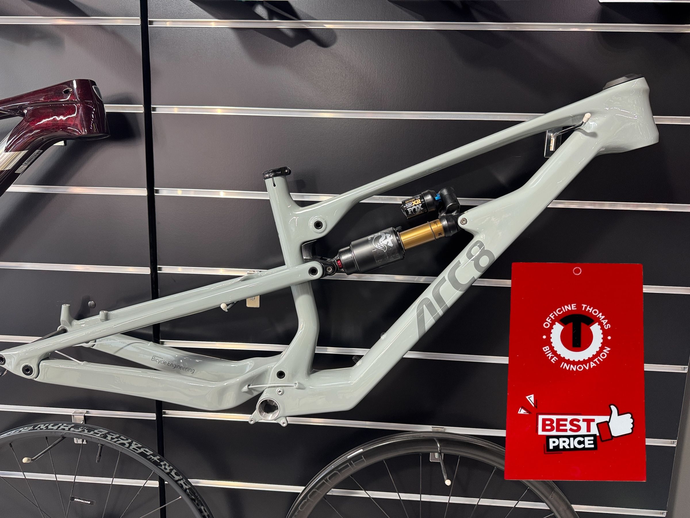 ARC8 EXTRA FOX X2 AIR used in M | buycycle