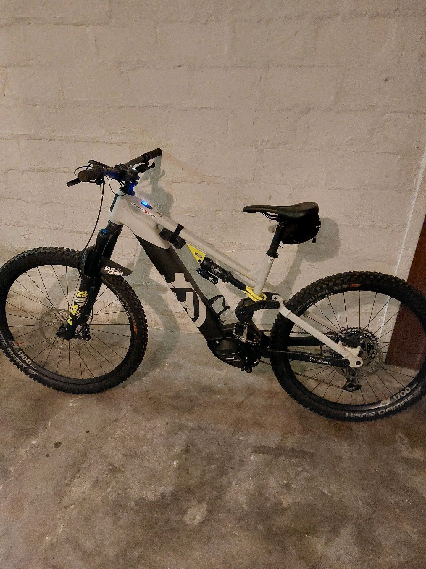 Husqvarna Hard Cross HC4 used in LG | buycycle