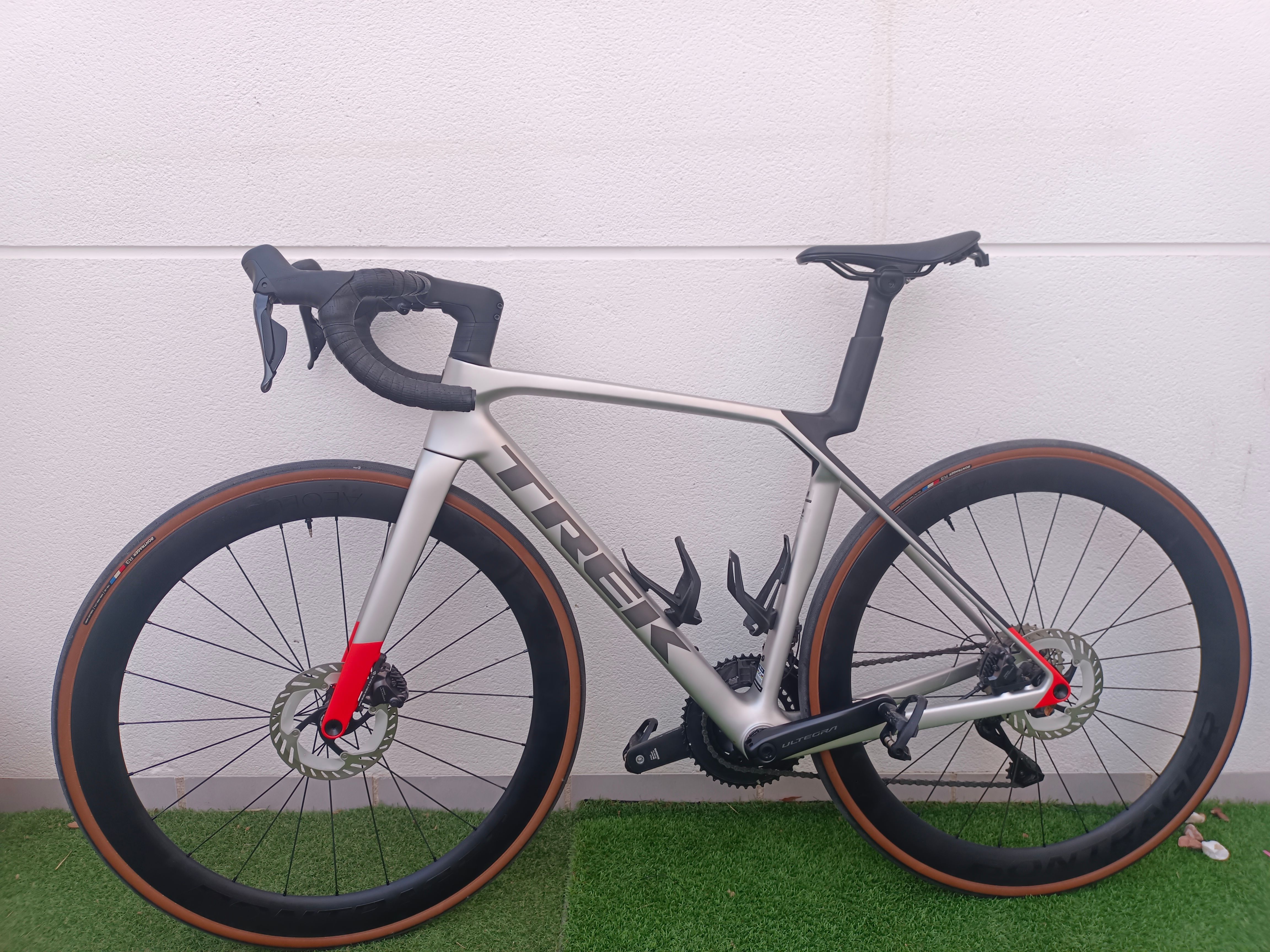 Trek Madone SL 7 Gen 8 d'occasion en M | buycycle