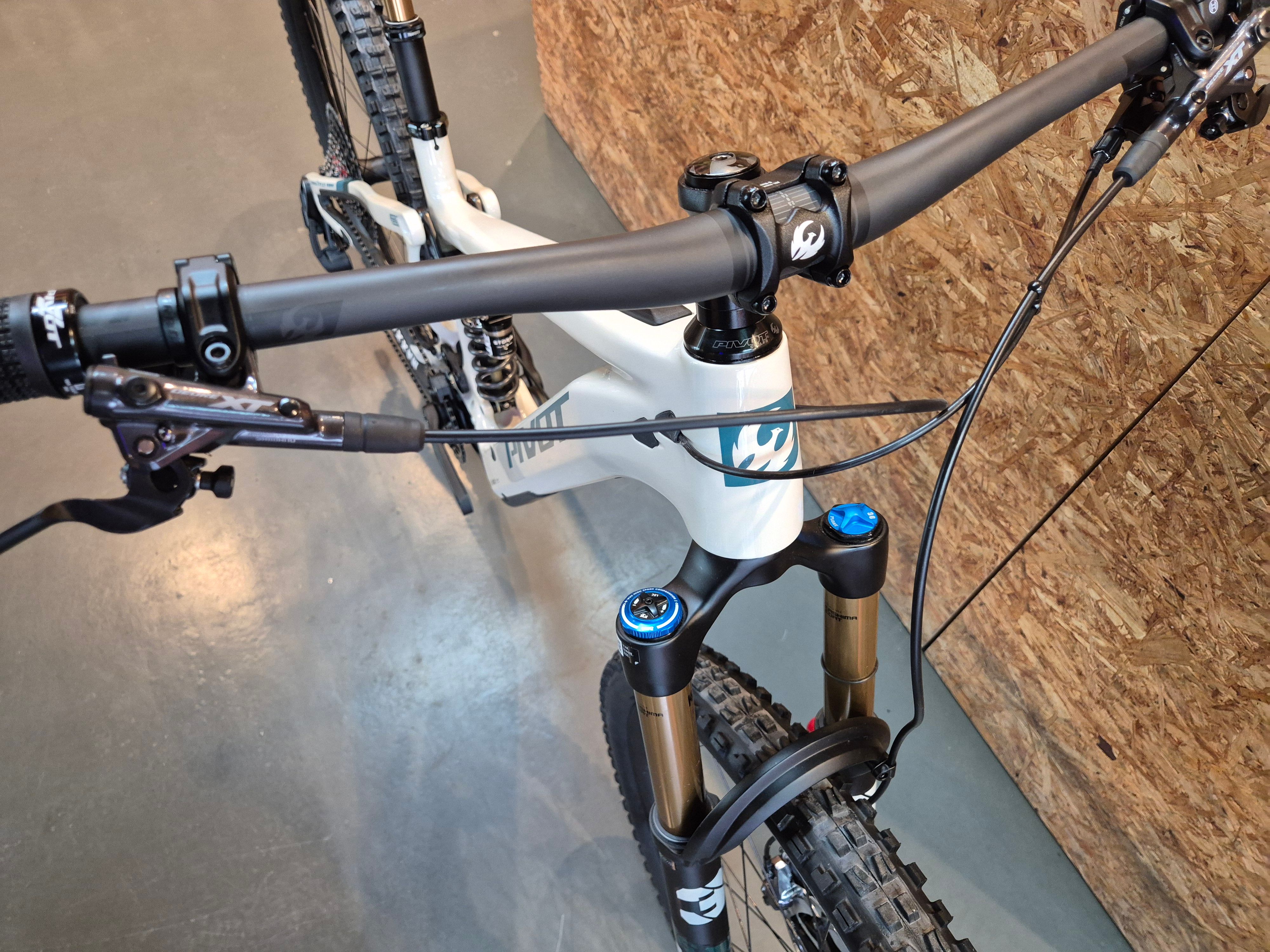 Pivot SHUTTLE AM Pro X0 Eagle Transmission gebraucht kaufen M | buycycle