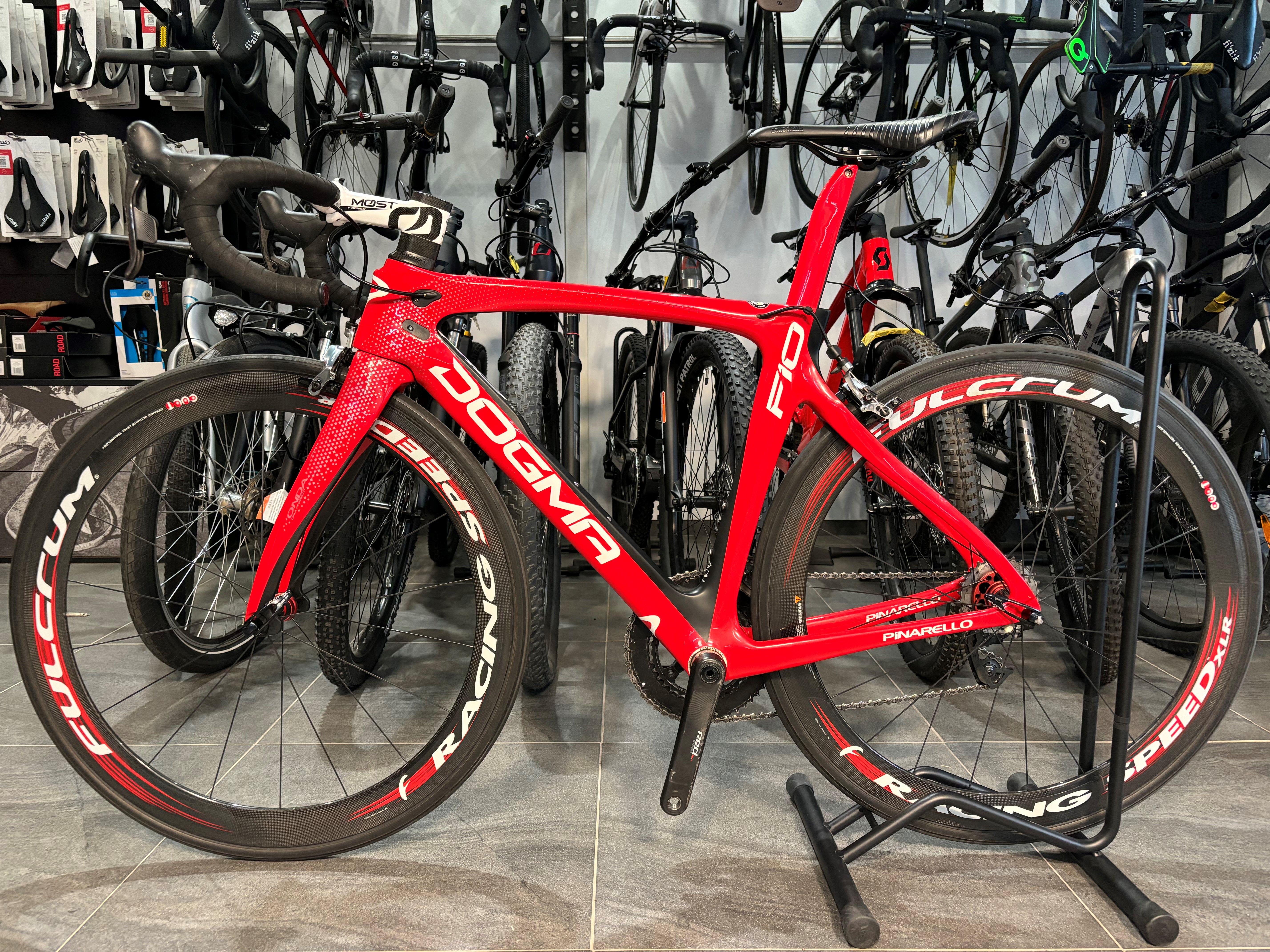 Pinarello Dogma F10 Rim Sram Red eTap used in 50 cm | buycycle