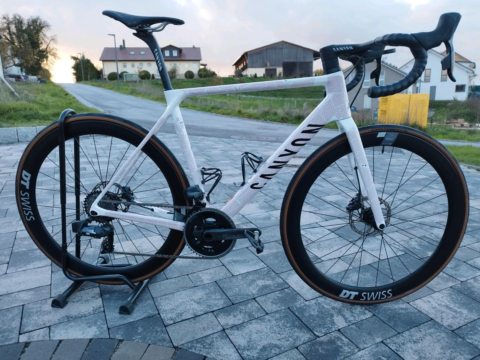 Canyon Ultimate CF SLX 8 Disc TDF gebraucht kaufen MD | buycycle