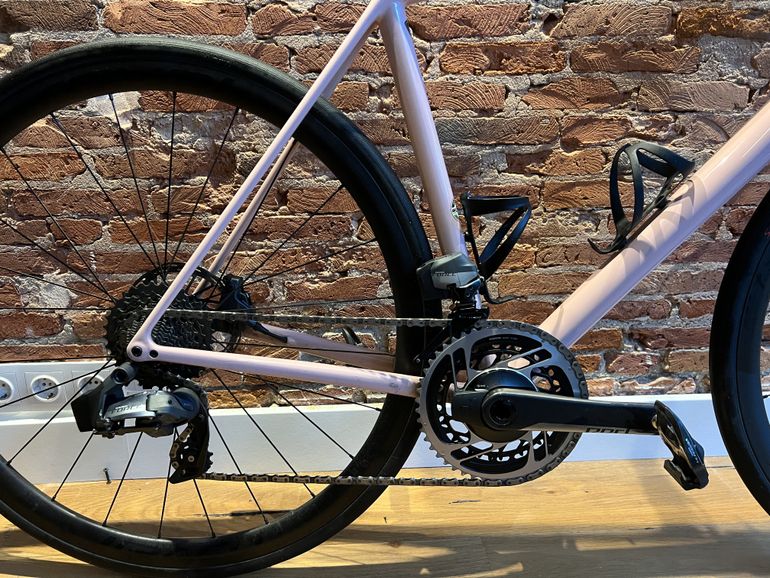 Specialized Aethos Pro - SRAM Force eTap AXS used in 58 cm | buycycle USA