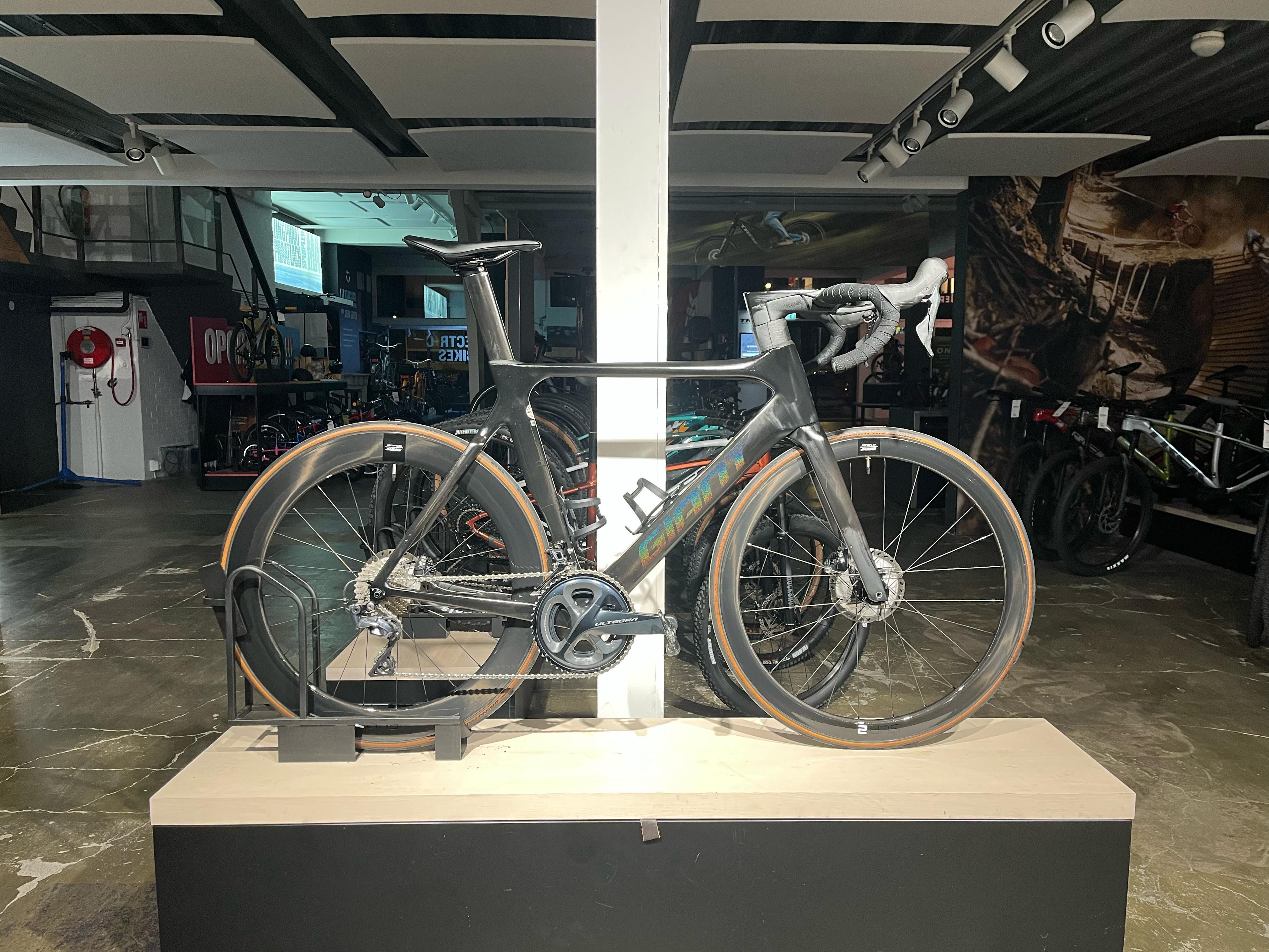 Giant Propel, Advanced Disc 1 used in 56 cm | buycycle