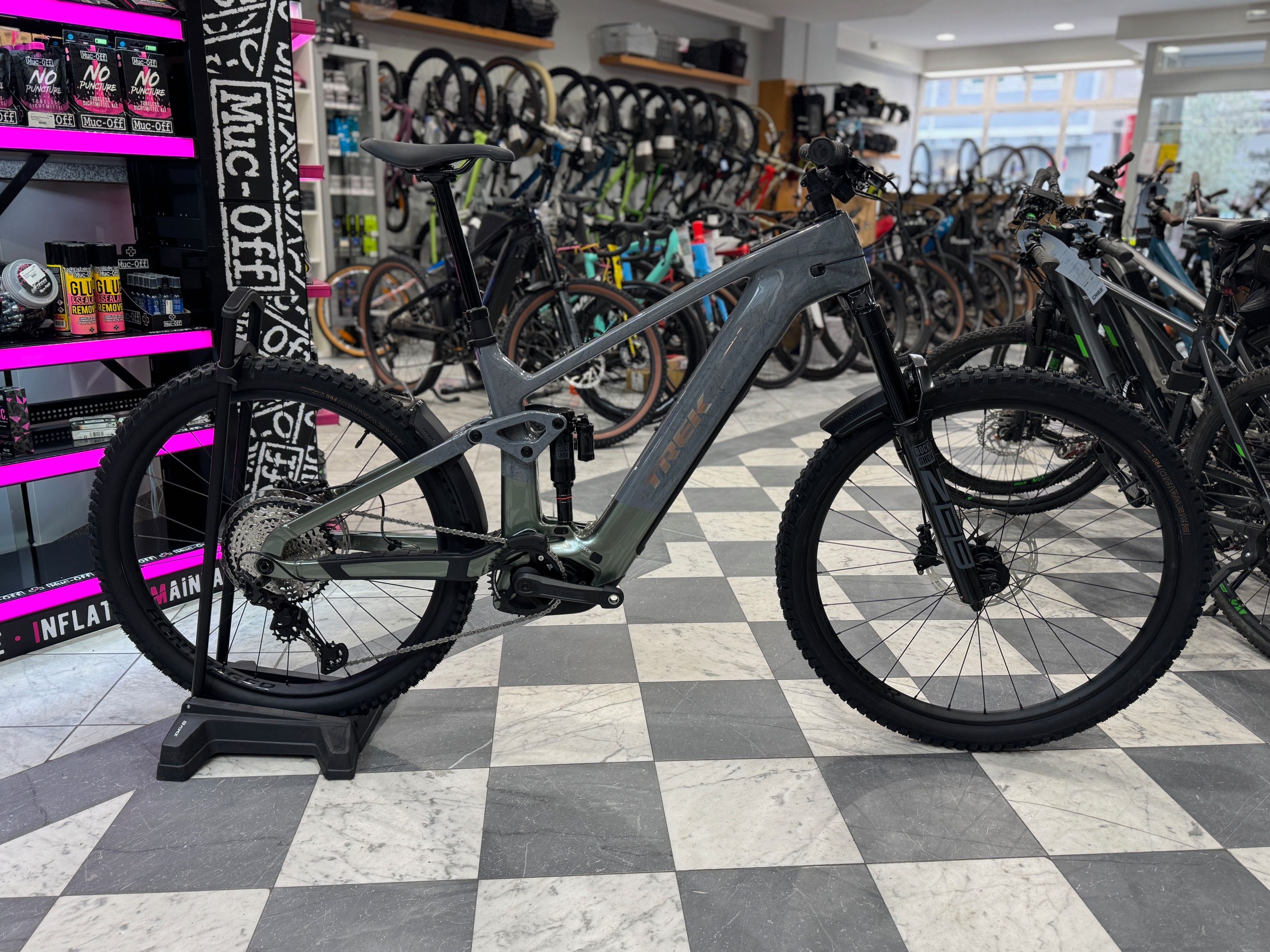 Trek Rail+ 9.7 Gen 5 used in M | buycycle