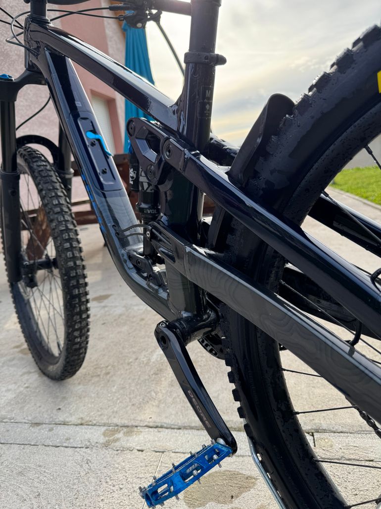 Trek Slash 8 Gen 6 usado em M | buycycle