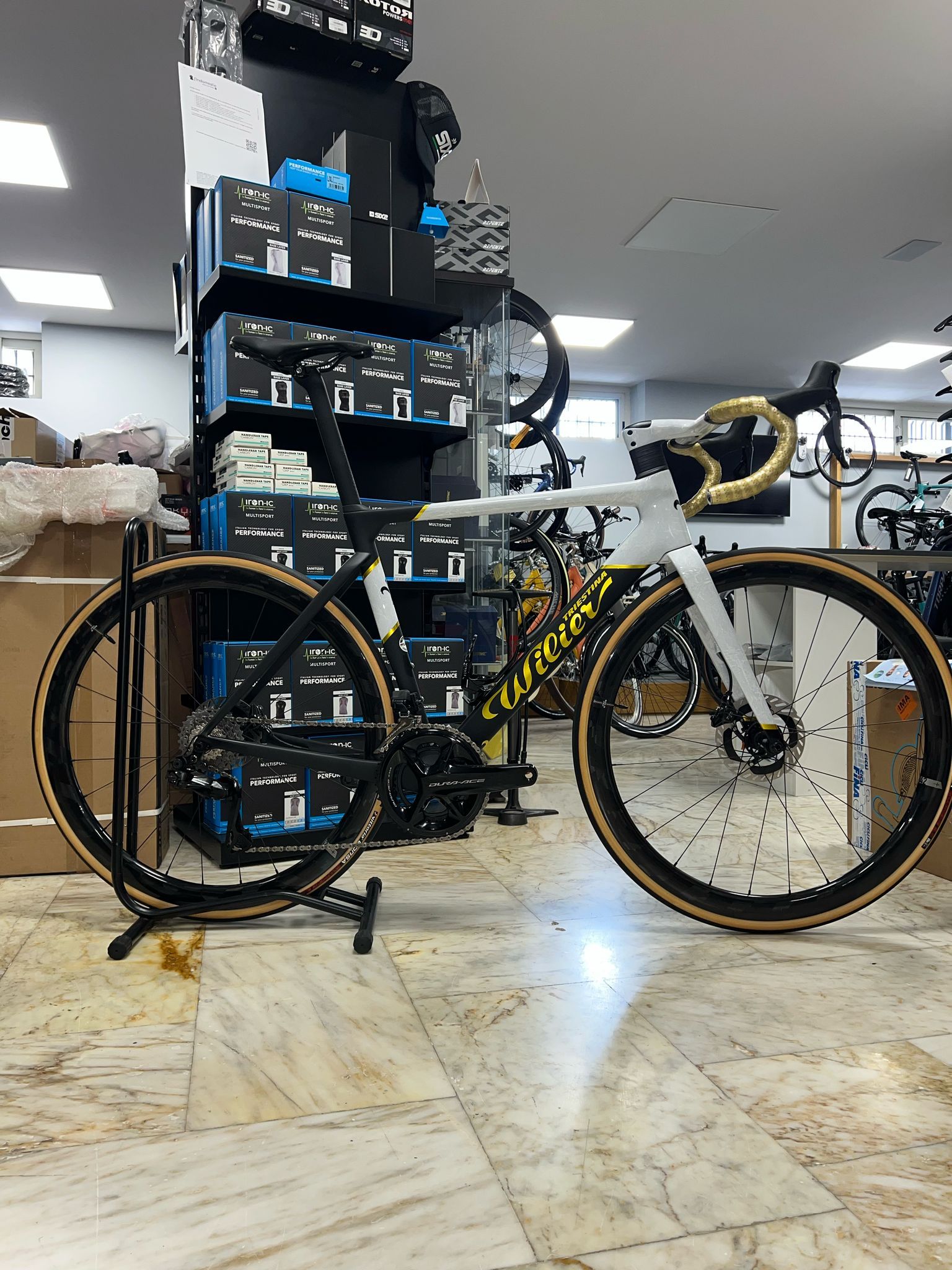 Wilier FILANTE SLR CAVENDISH SHIMANO DURA ACE DI2 2024