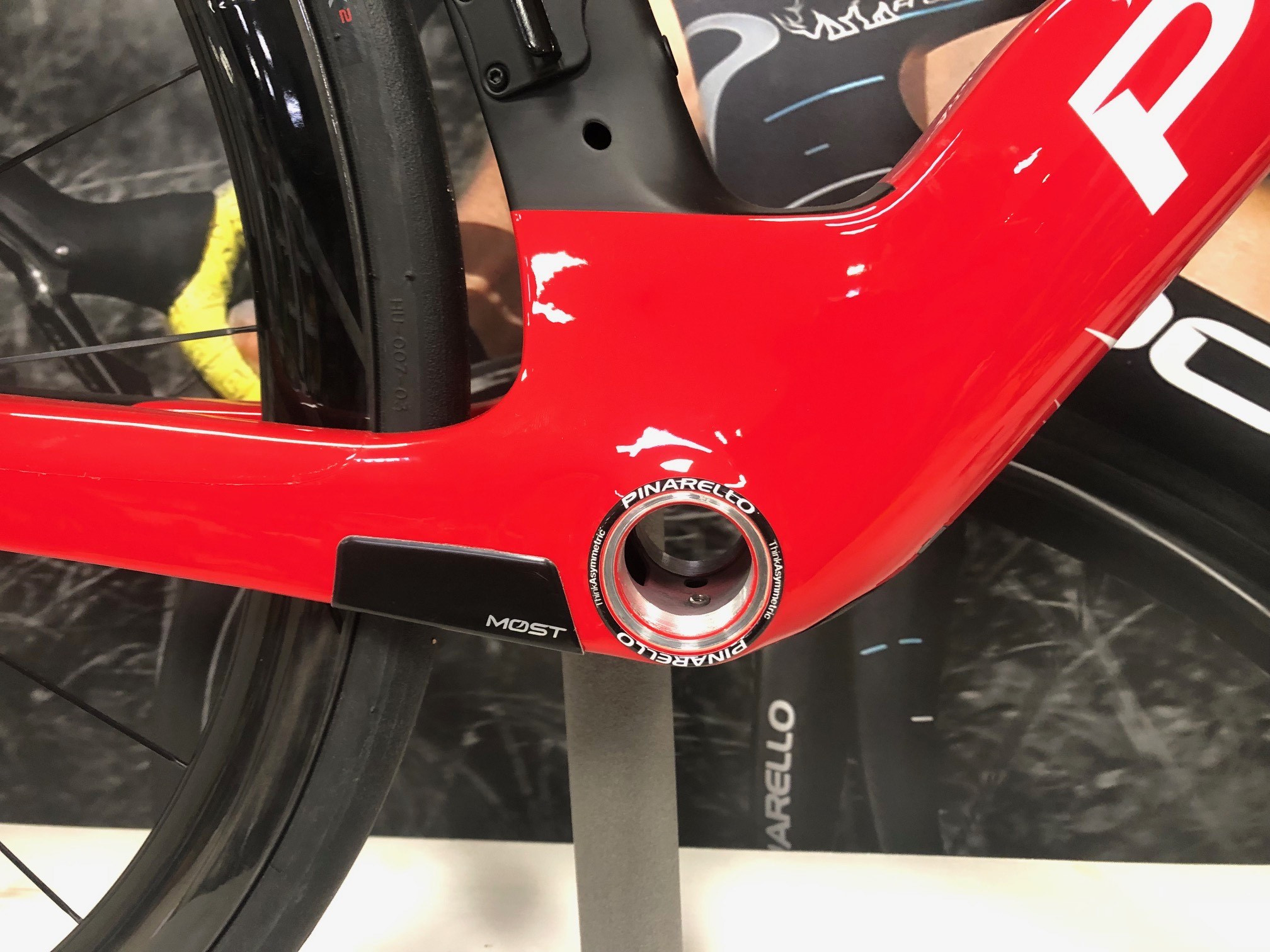 Pinarello Dogma F Disc used in 55 cm | buycycle