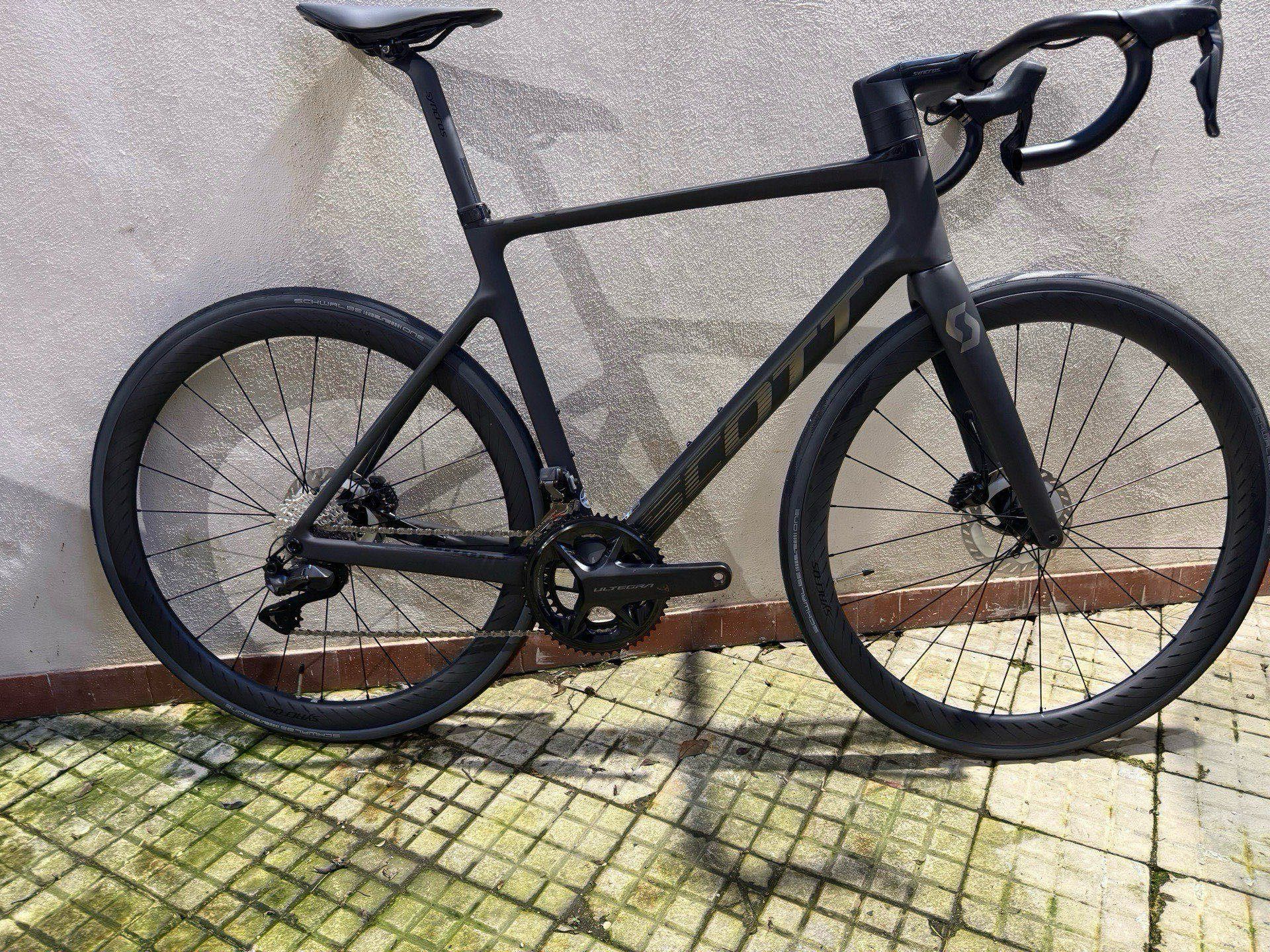 Scott Addict RC 15 used in LG | buycycle