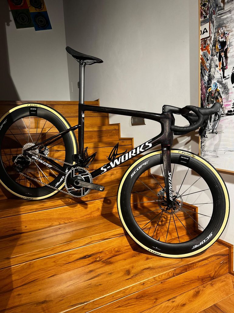 Specialized S-Works Tarmac SL8 – SRAM RED AXS used in L | buycycle