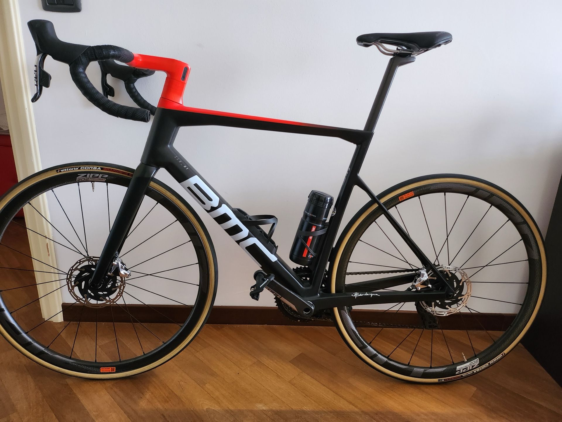 BMC Teammachine SLR01 ONE P2P used in 58 cm | buycycle