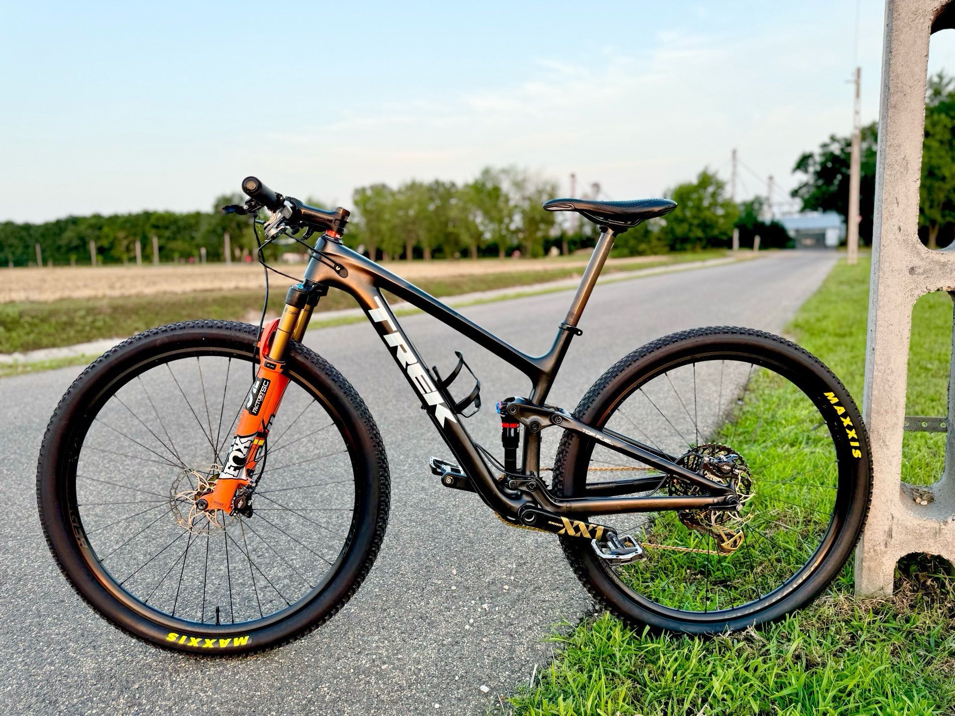 Trek Top Fuel 9.8 SL used in M | buycycle